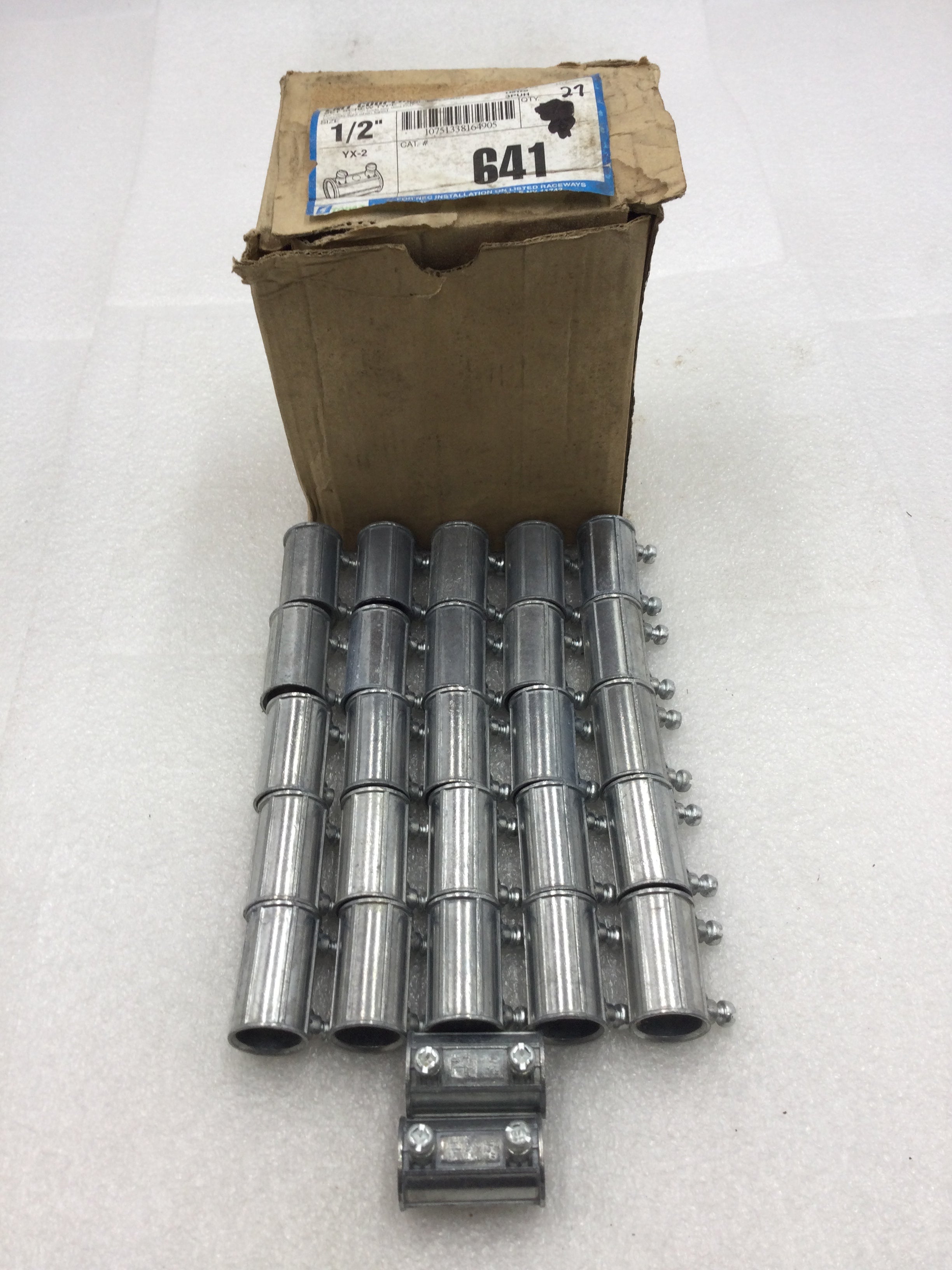 Lot of 27 Topaz 641 1/2" Set Screw Type Zinc Die Cast EMT Conduit Coup