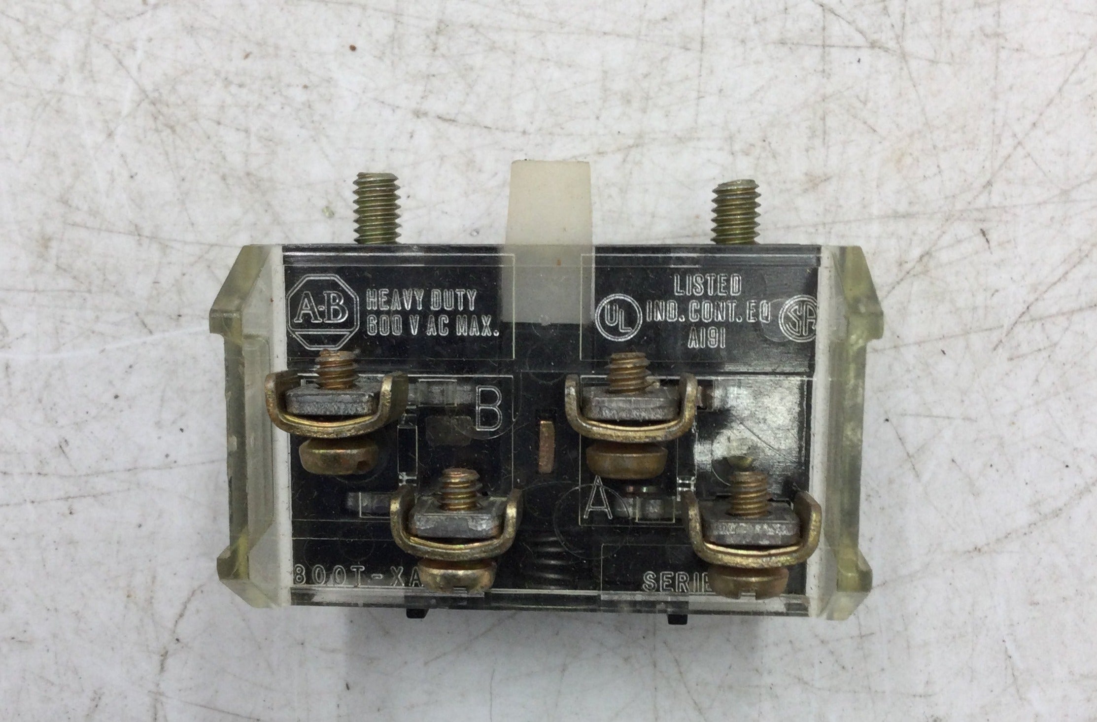 Allen Bradley 800T-XA Series Contact Block with 1 Normally Open and 1