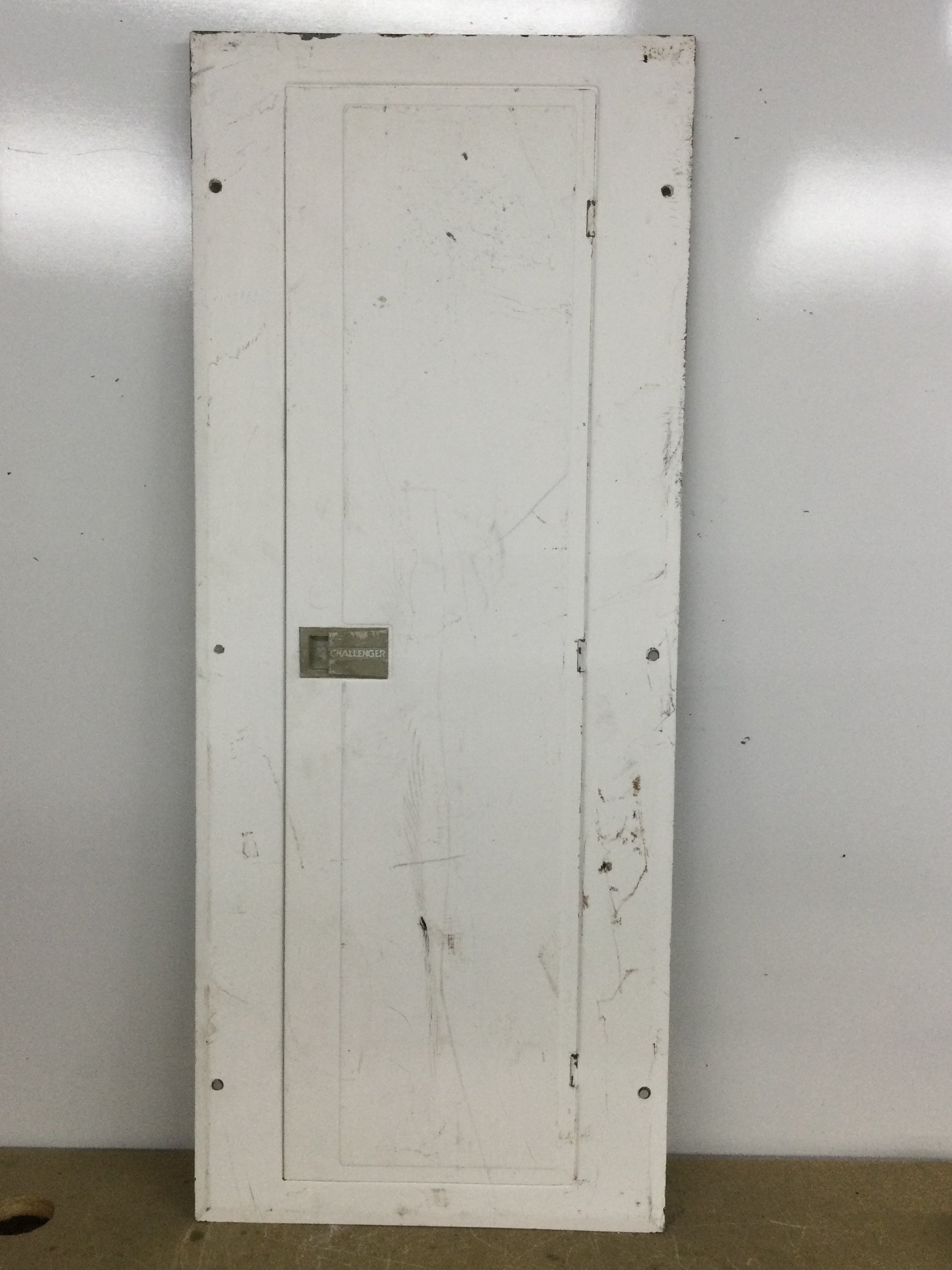 Challenger SB20(30-40)CN 200 Amp 40 Space 120/240V Door w/Main 37 1/8"