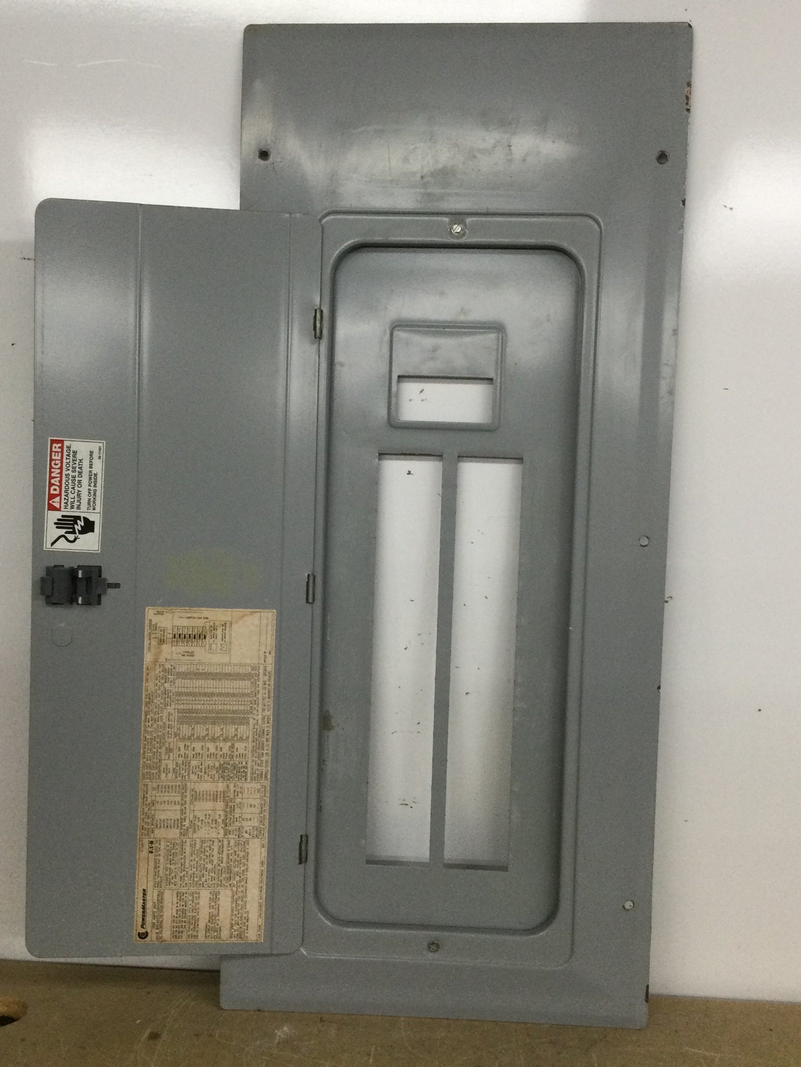 Challenger Eaton Powermaster Panel Cover Only w/Main 30 Space 200 Amp