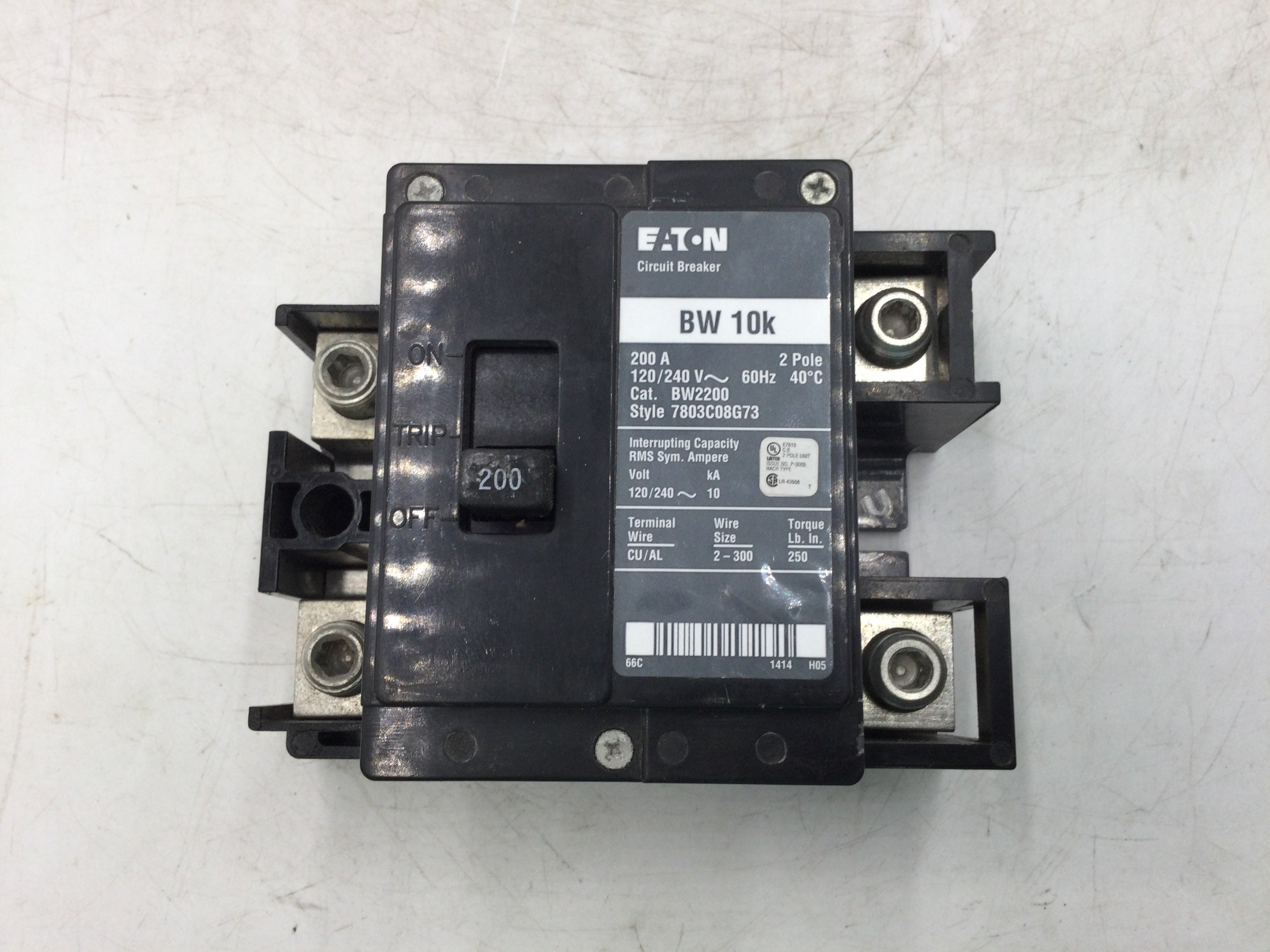 Eaton BW2200 200 Amp 2 Pole 120/240V Breaker w/Load Lug Conversion Kit