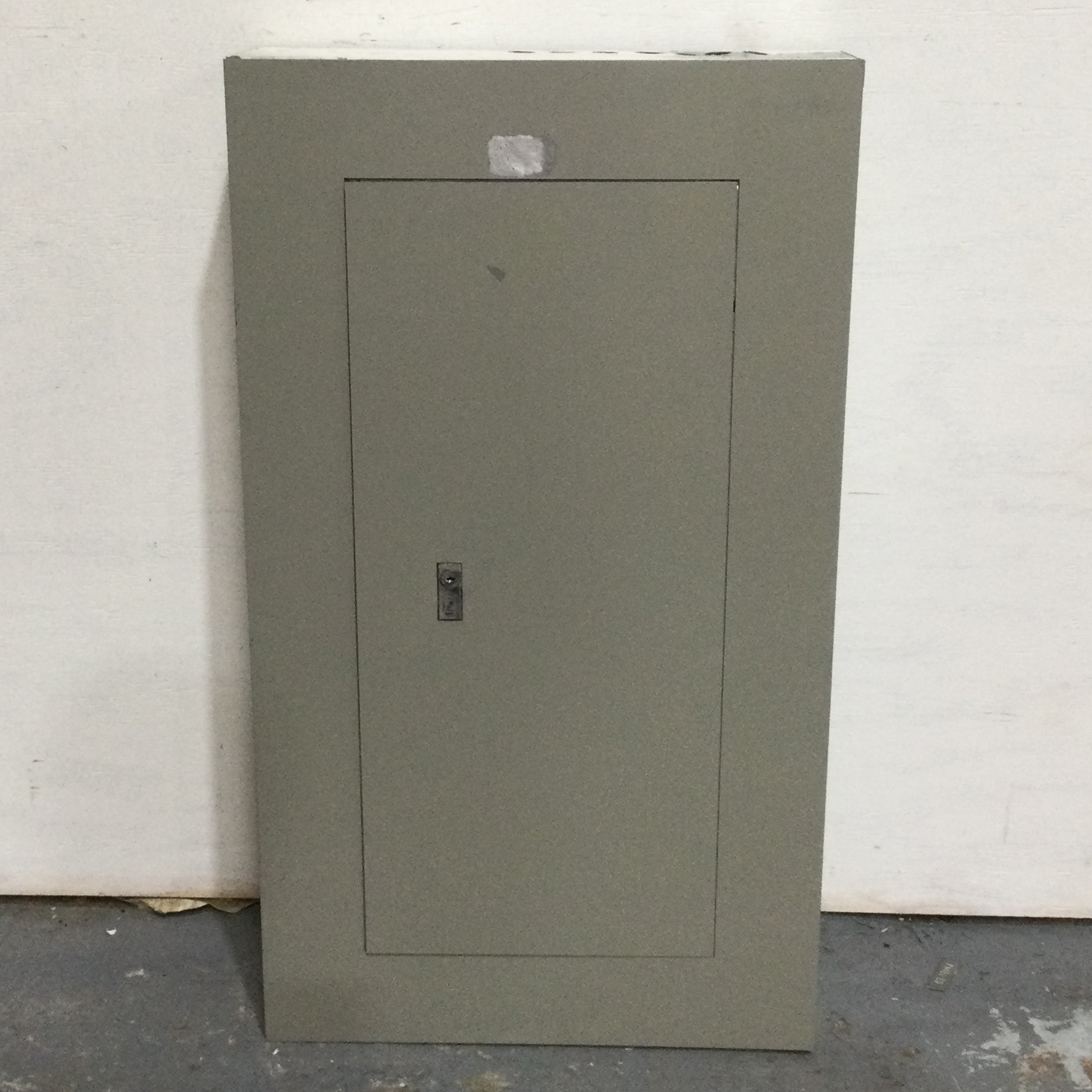 Square D NEHB-04398-622 100 Amp 277/480V 3 Phase 4 Wire NEHB Panelboar