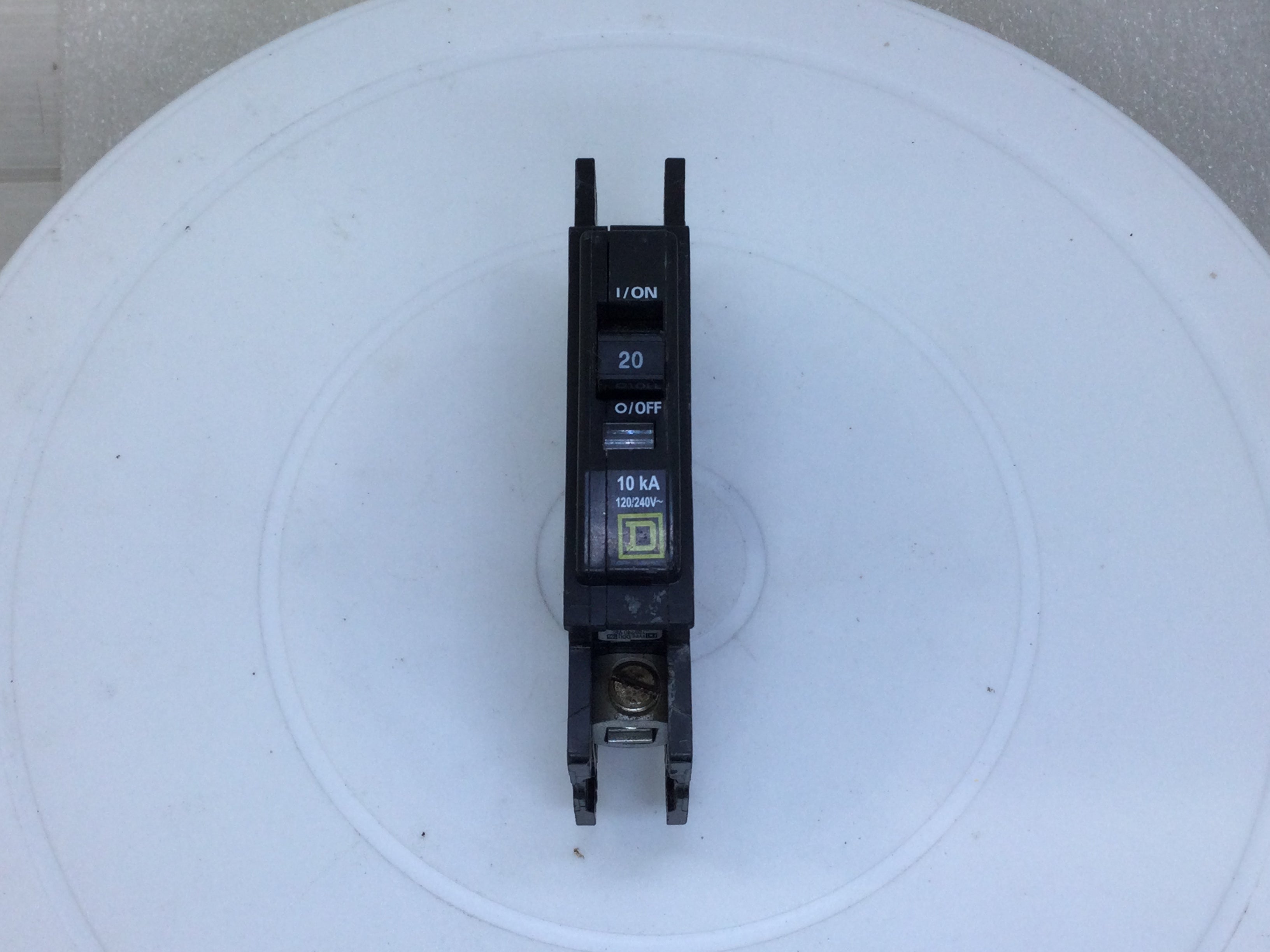 Square D QOU120 20 Amp 1 Pole 120/240V Din Rail Mount Circuit Breaker