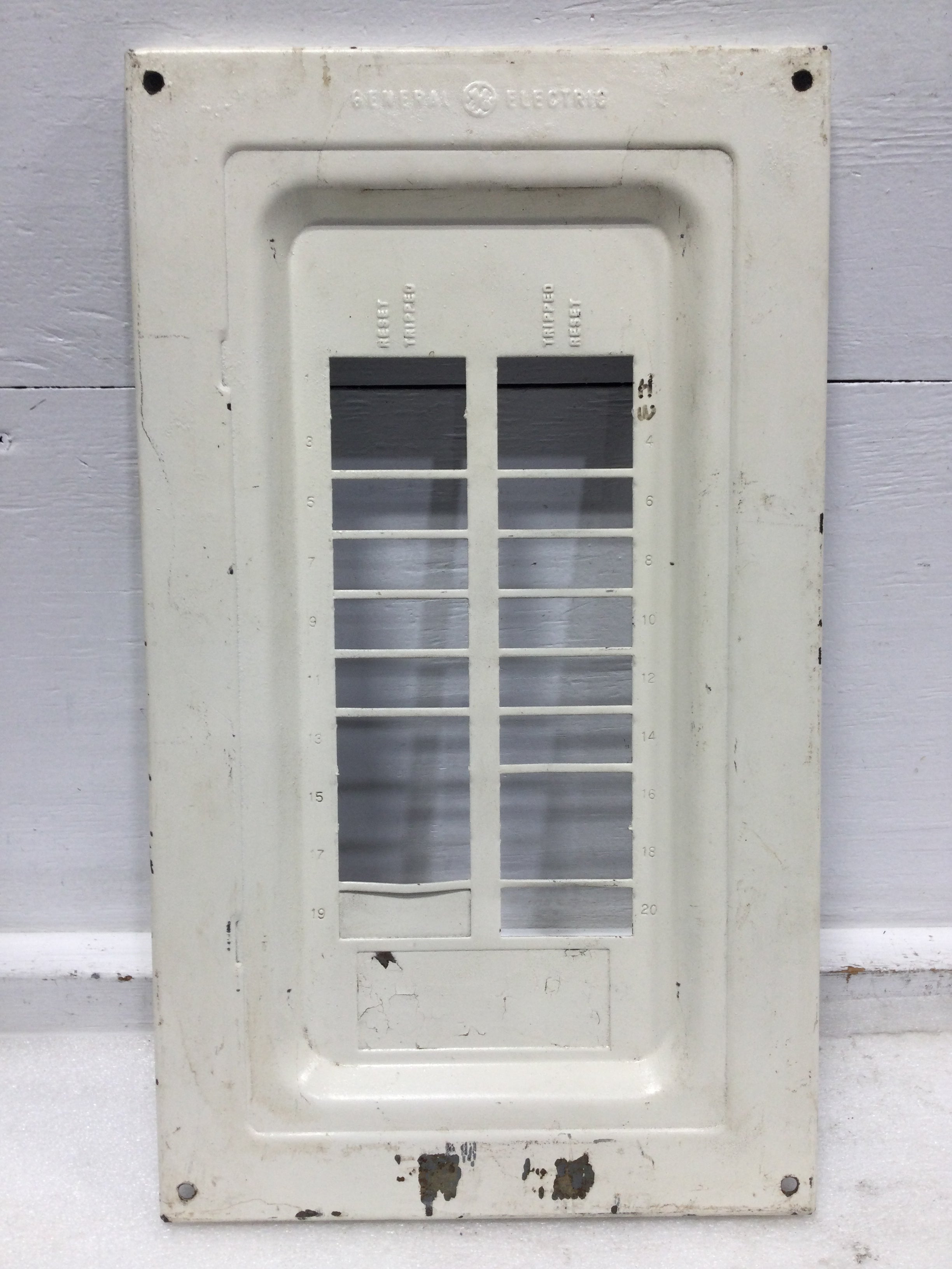 General Electric RPL201S 20 Space 120/240V Dead Front Only 19 1/4" x 1
