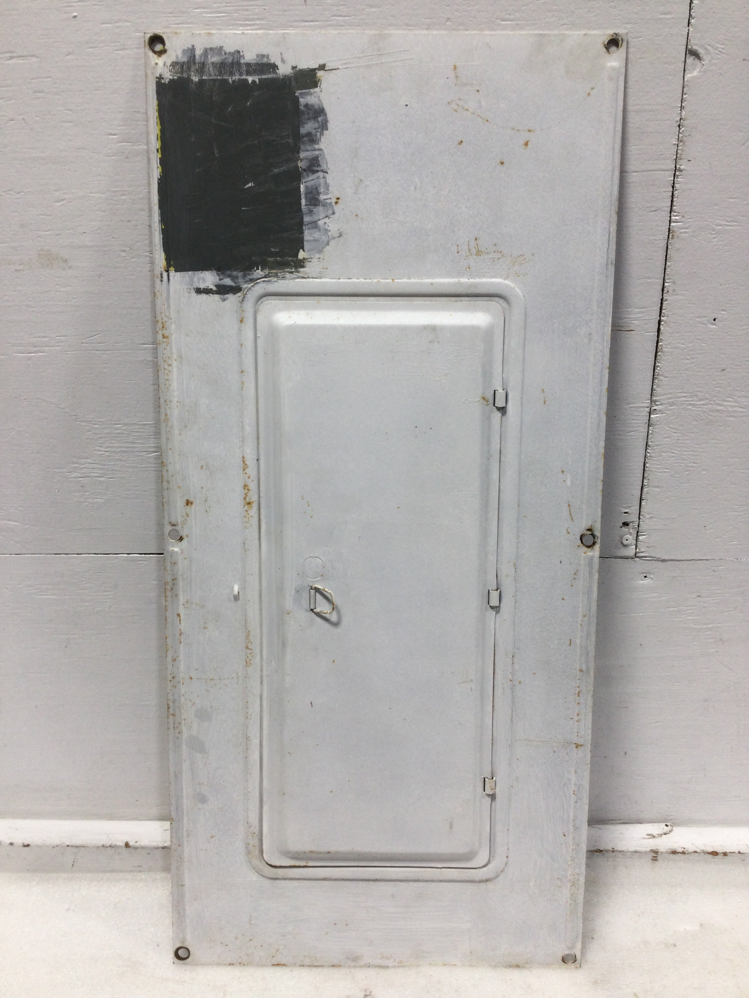 Square D QOC30MW225 225A 30 Space 120/240V Panel Door w/Main 30 1/2" x