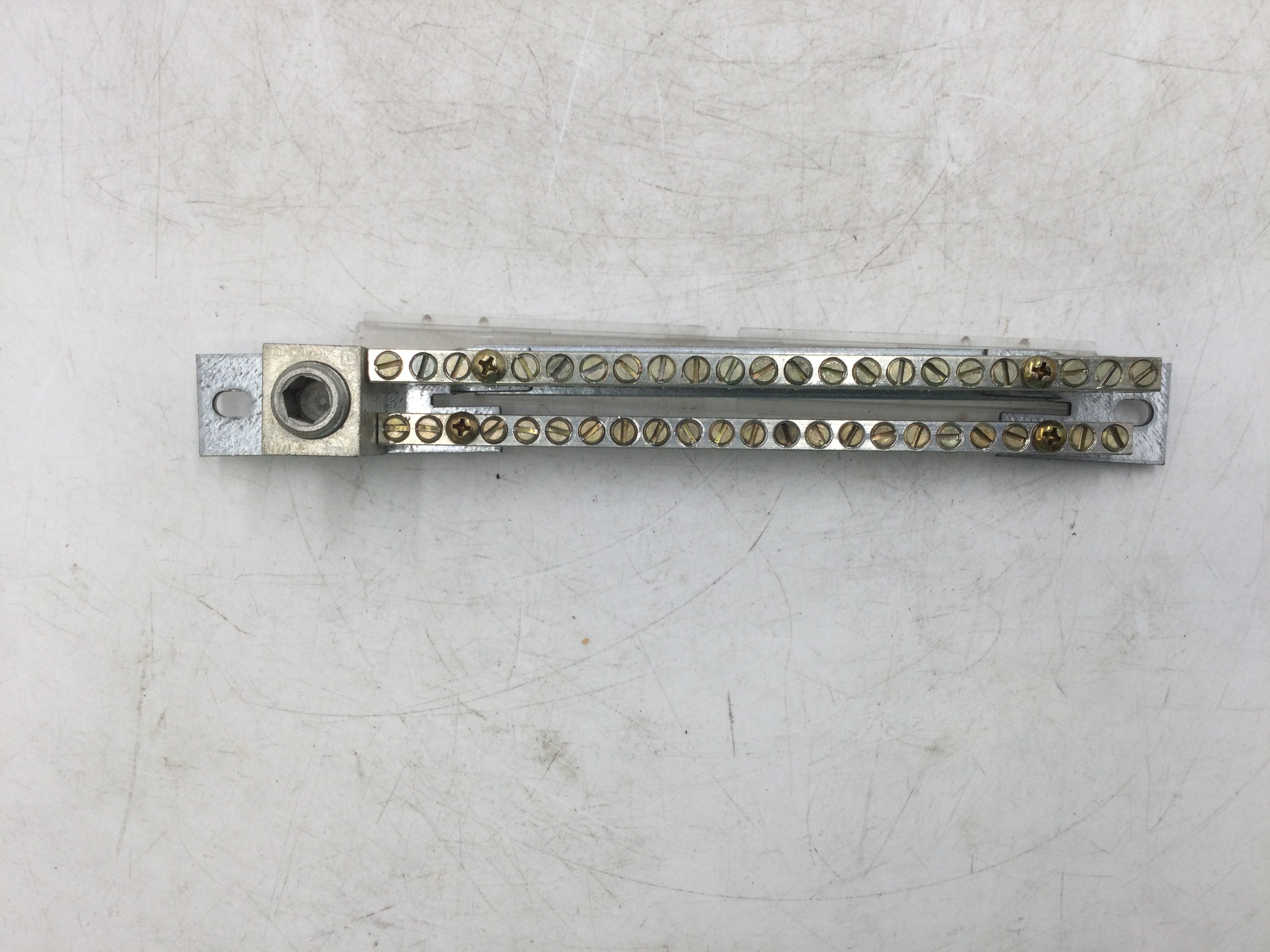 Ilsco NB-17 42 Position 4-14 AL9CU Neutral Bar