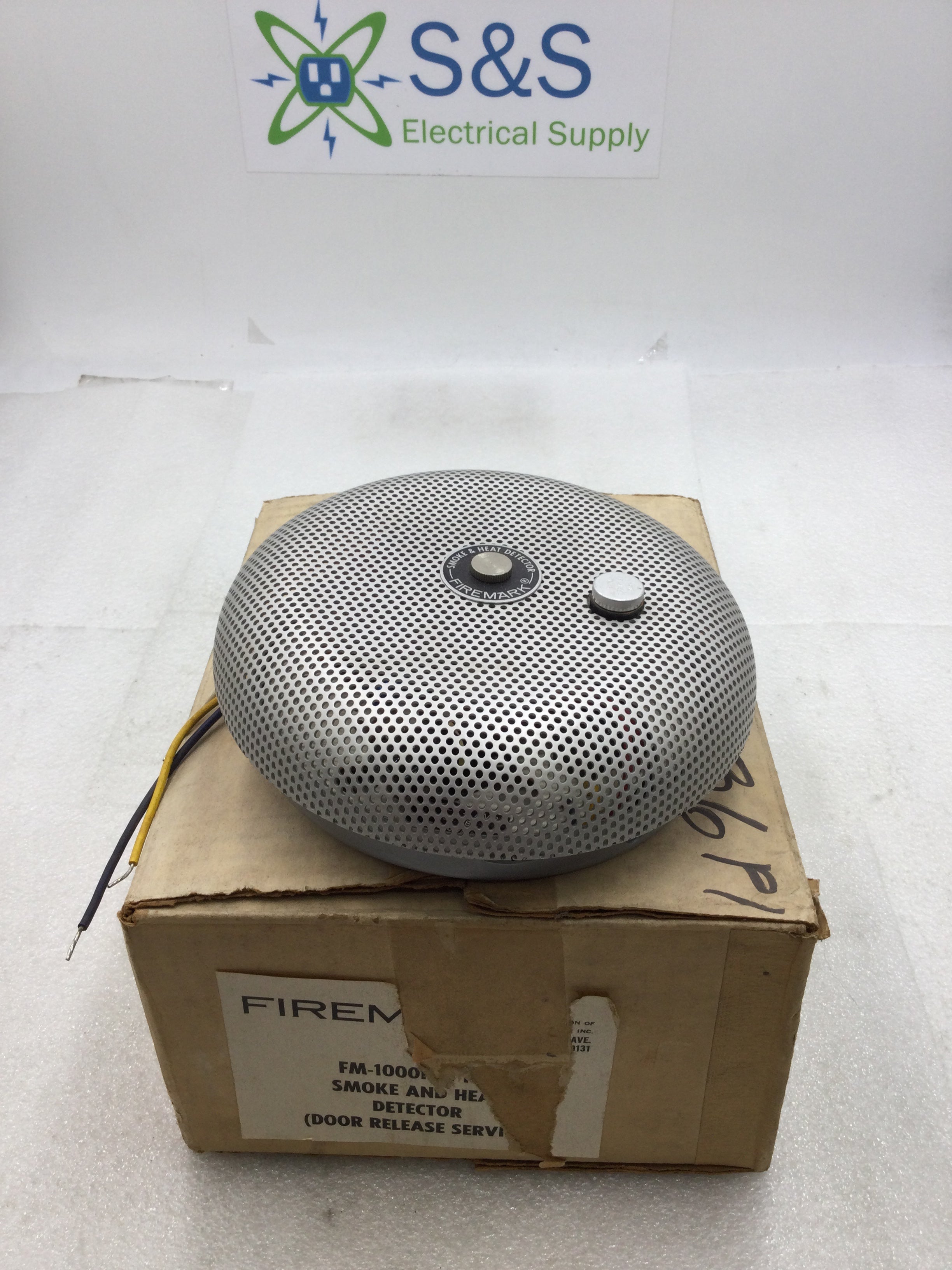 Rixson/Firemark FM-1000RX135 120 VAC Combo Smoke/Heat Detector w/Door