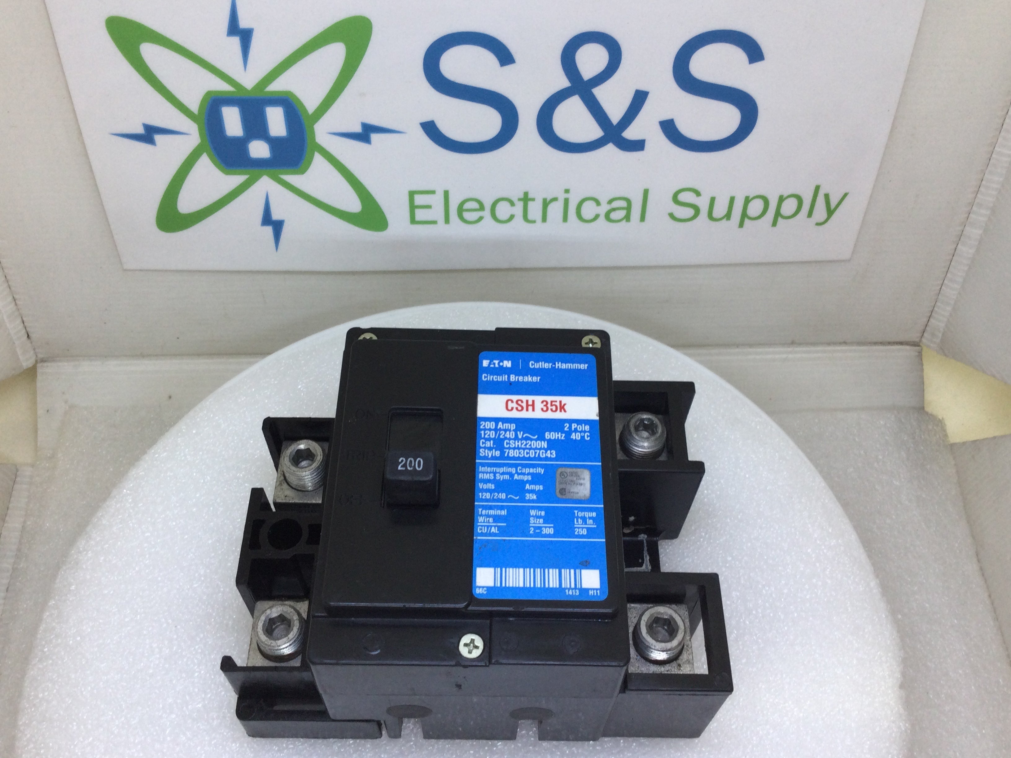 Eaton CSH2200N 200 Amp 2 Pole 120/240v 35k Breaker w/Lug Conversion Ki