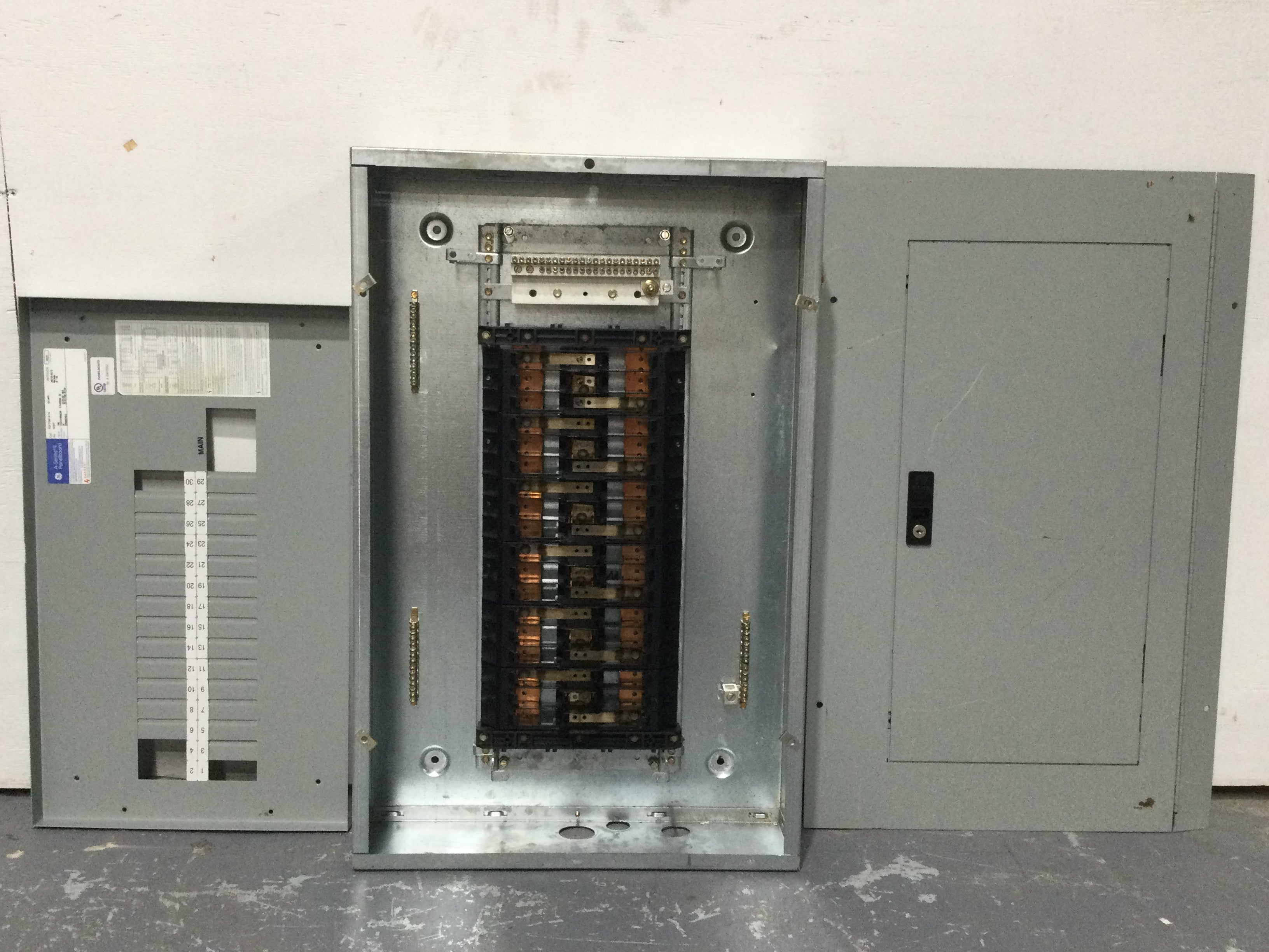 GE Panelboard AQF3301ATX 125 Amps 208Y/120V 3 Ph 4 Wire A-Series II Pa