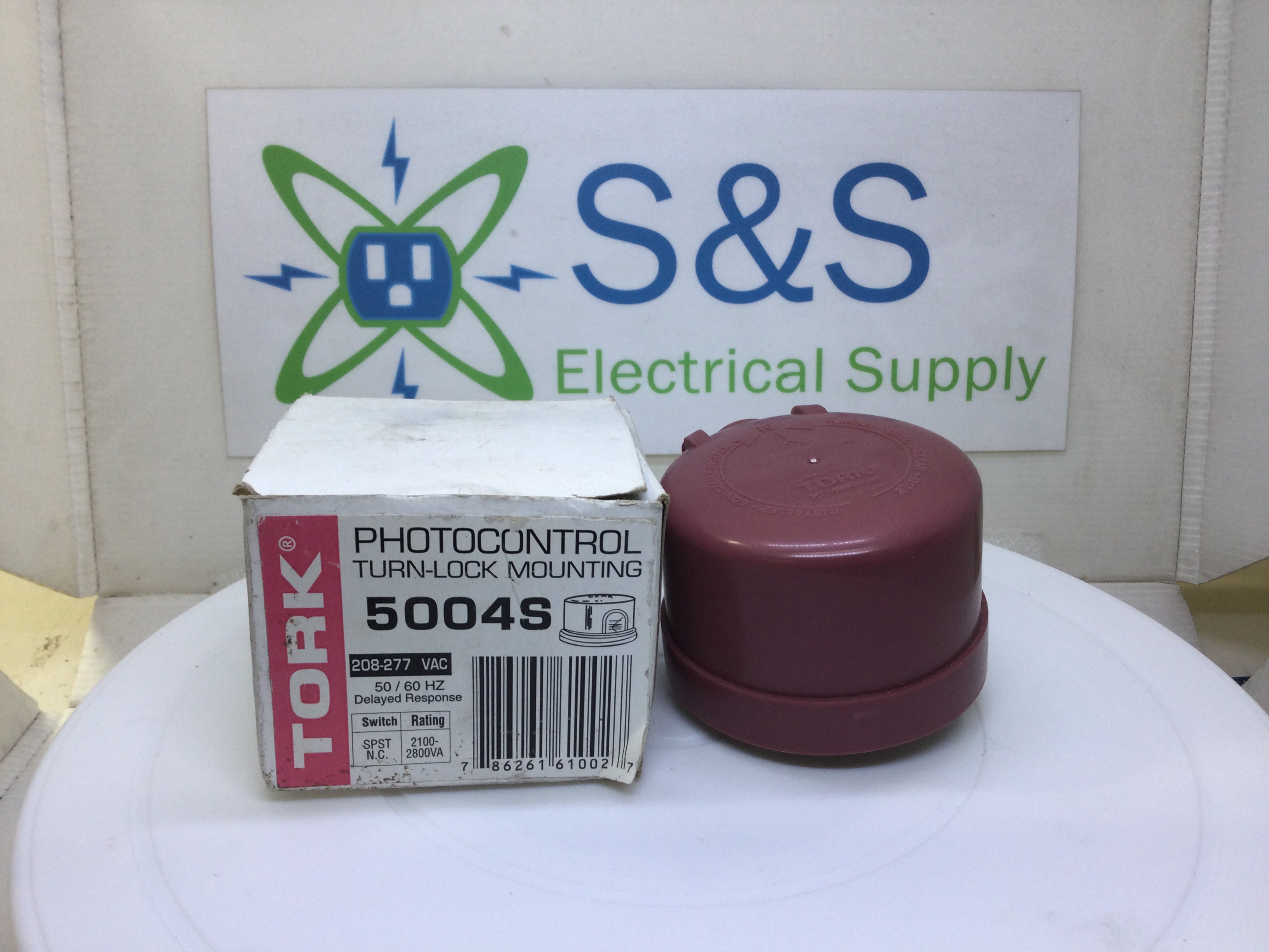 Tork 5004S Photocontrol Turn-Lock Mounting 208-277 VAC 50/60HZ Delayed