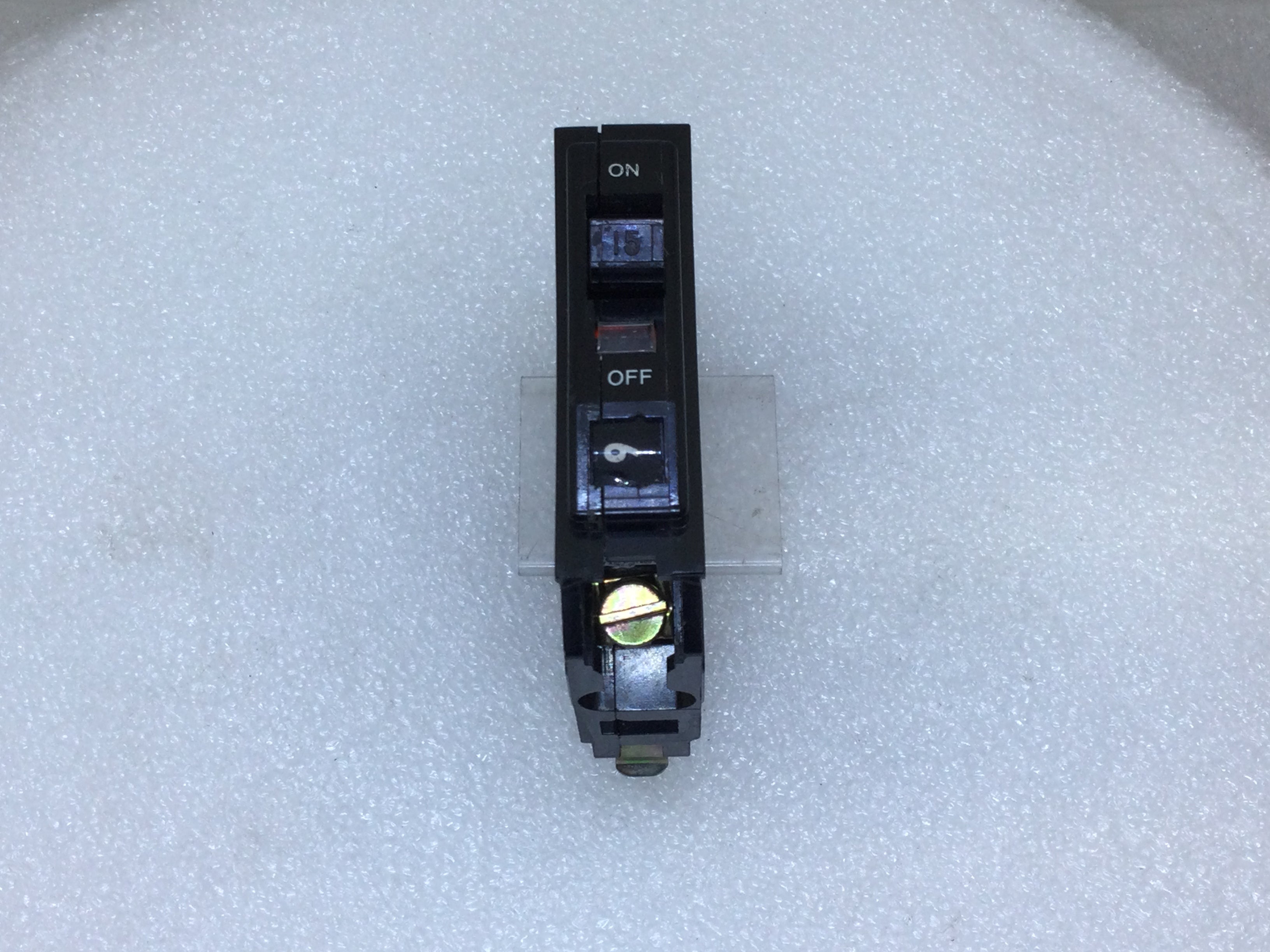 Square D QOB115 15 Amp 1 Pole 120/240V Bolt-On Circuit Breaker - Black