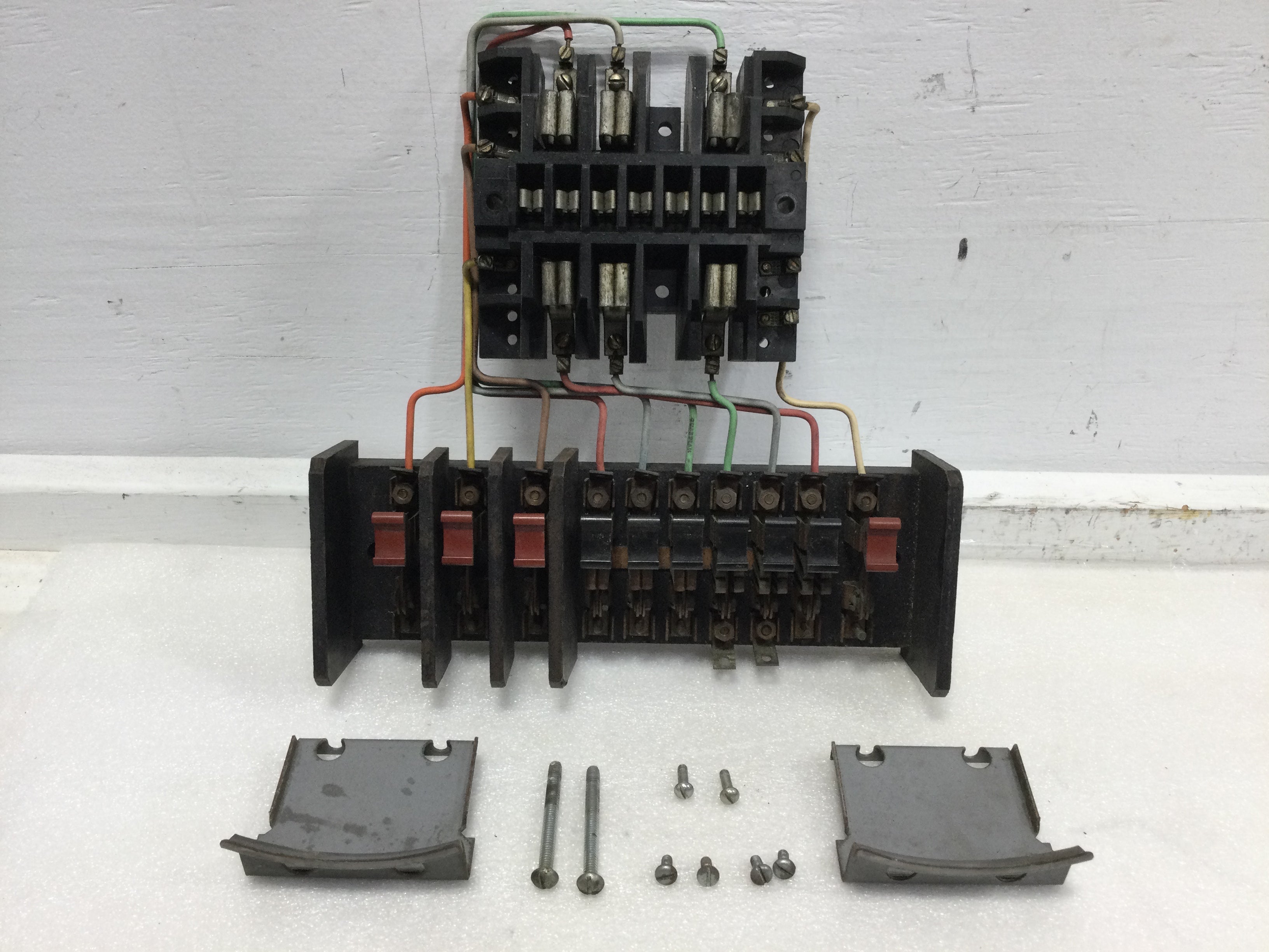 Brooks Utility 602U Flash Sentry Series 600 VAC CT Meter Socket Guts O