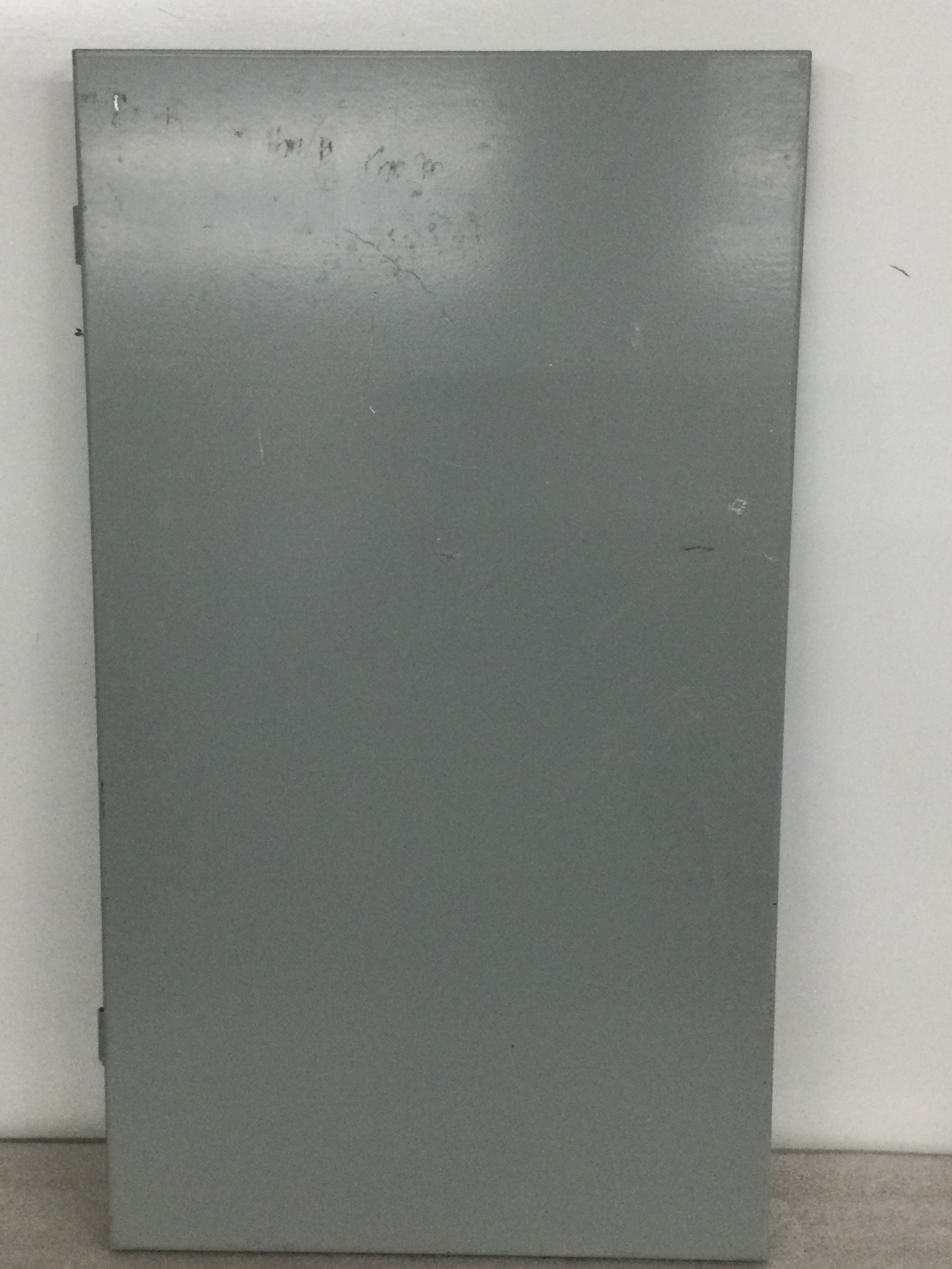 Eaton BRP08B200RF 200 Amp 120/240v 1 Phase 3 Wire Nema 3R Load Center