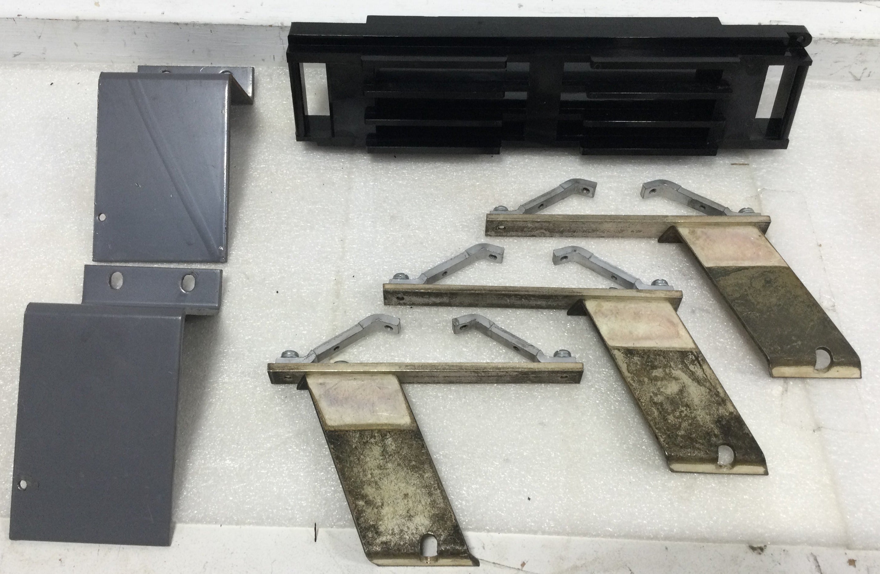 Square D 800 Amp 3 Phase 4 Wire 120/208v Type MLW A1B3-Mounting Kit, M