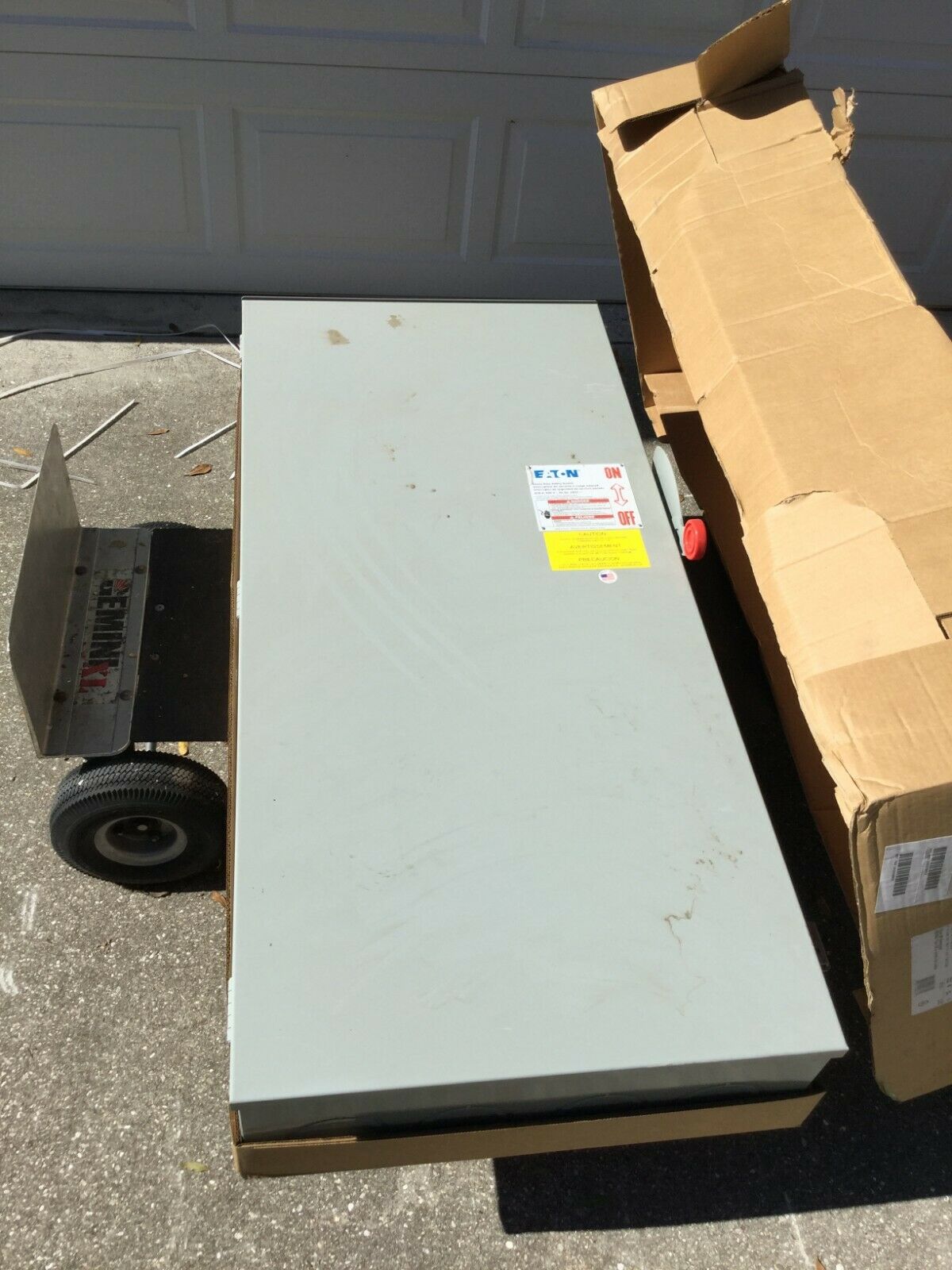 Eaton/Cutler-Hammer DH366NRK 600A 600VAC 3 Pole 4 Wire Fusible Nema3r