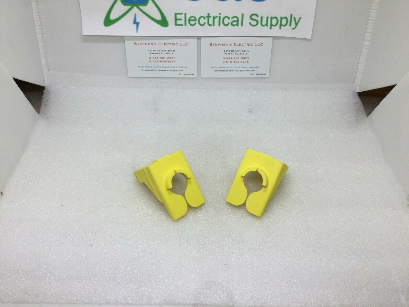 (2) Square D PKSB1HA Lug Service Barriers for Use on QOM Mains TPV NVE