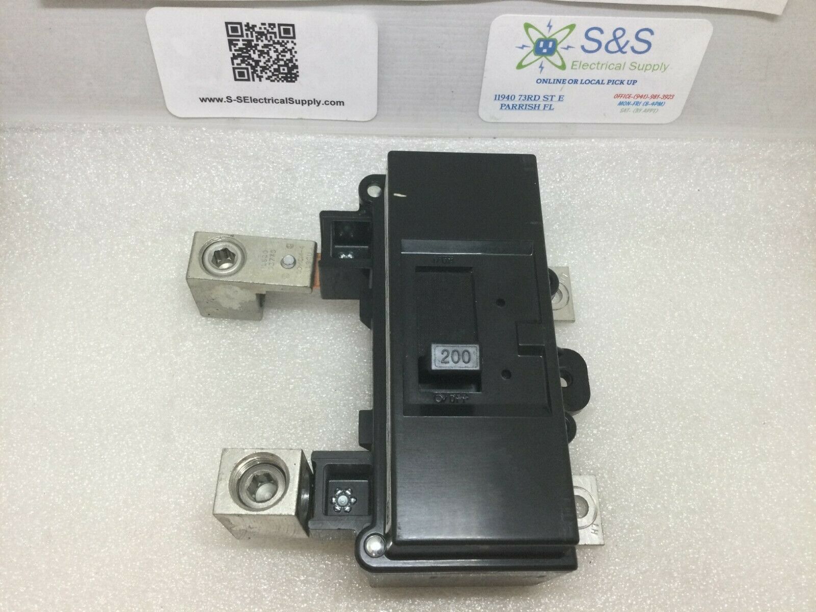 Square D Qom2200mm N 200a 2p 240v Type Qom2