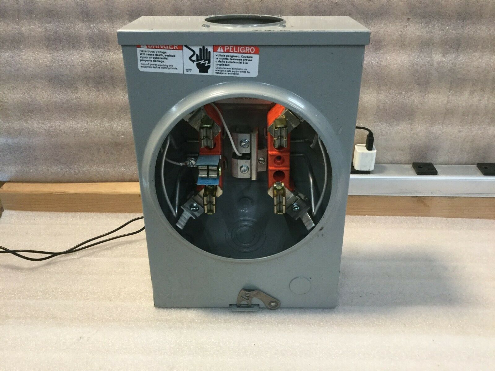 Milbank Meter Base U1770-Yl-Tg-Kk-Blg, Series U-125, Type 3r Enclosure