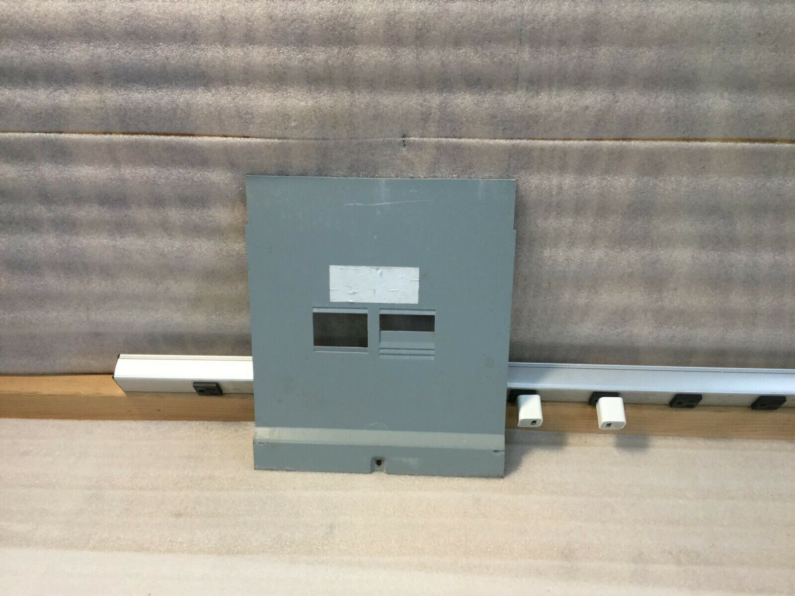 Ge Dead Front Cover 2/4 Spaces