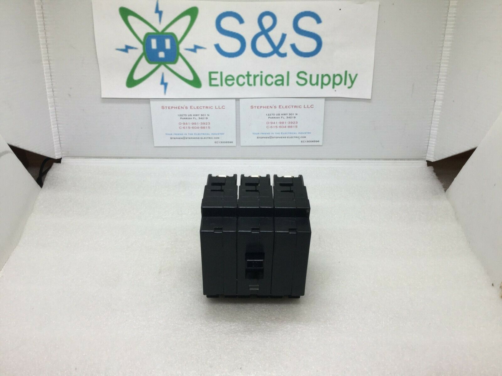 Square D Eh34020 3 Pole 20 Amp Plug In Circuit Breaker Nehb, Eh Style
