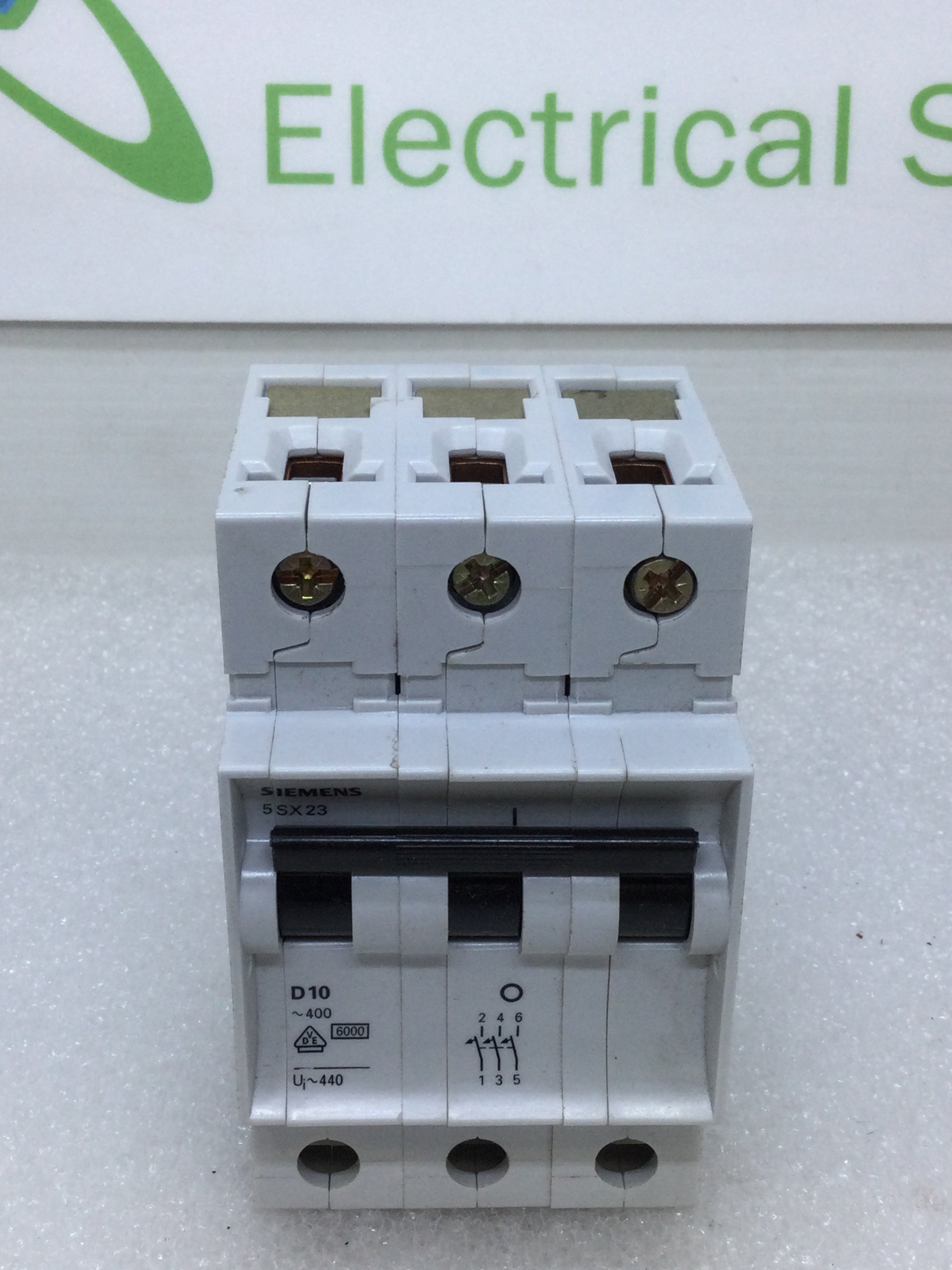 Siemens 5SX23D10 Type D10 10 Amp 480v 3 Pole Circuit Breaker