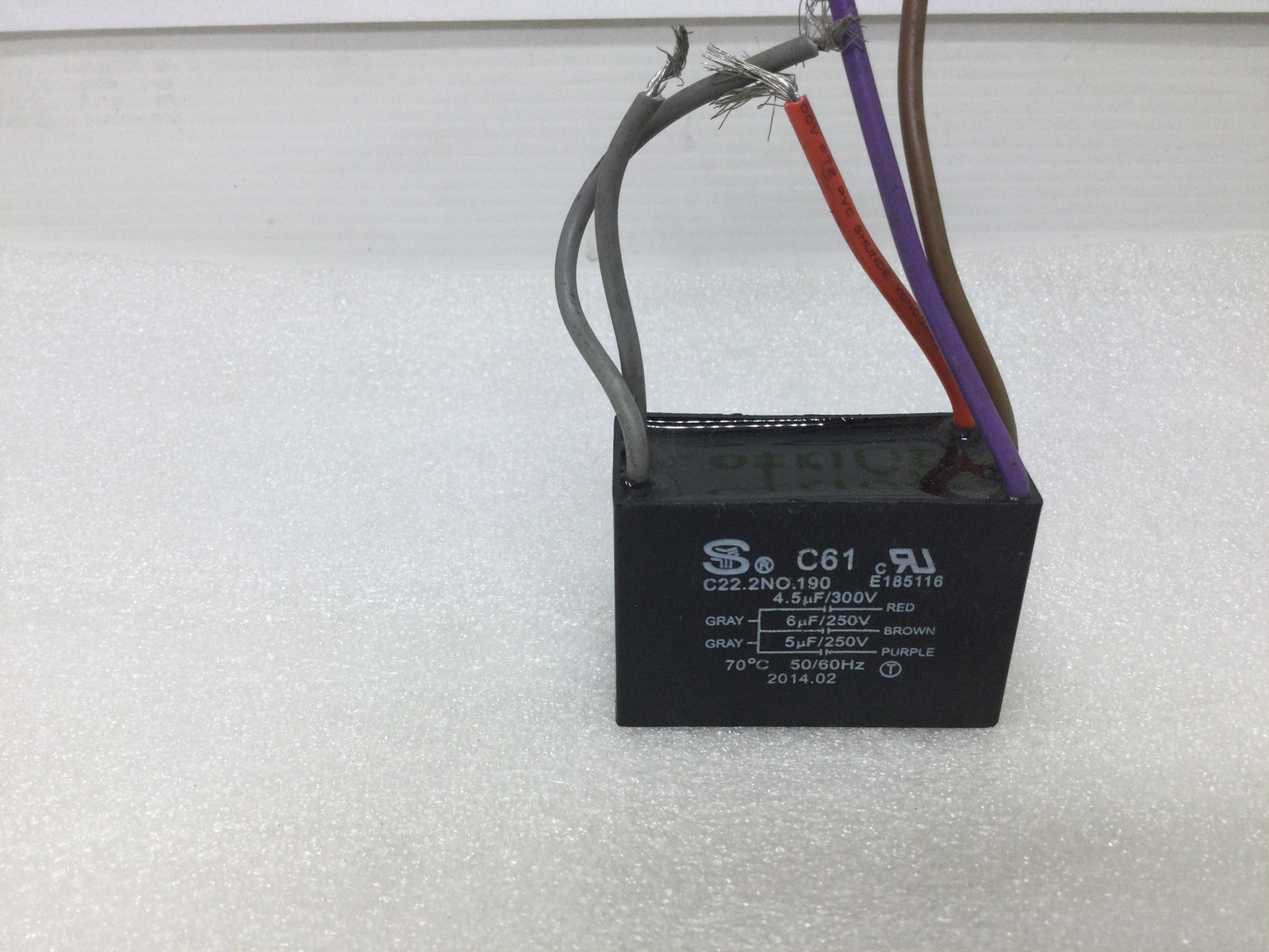 Servicefirst C61 E185116 Degrees C22.2 No.190 4.5uf, 6uf, 5uf Capcitor