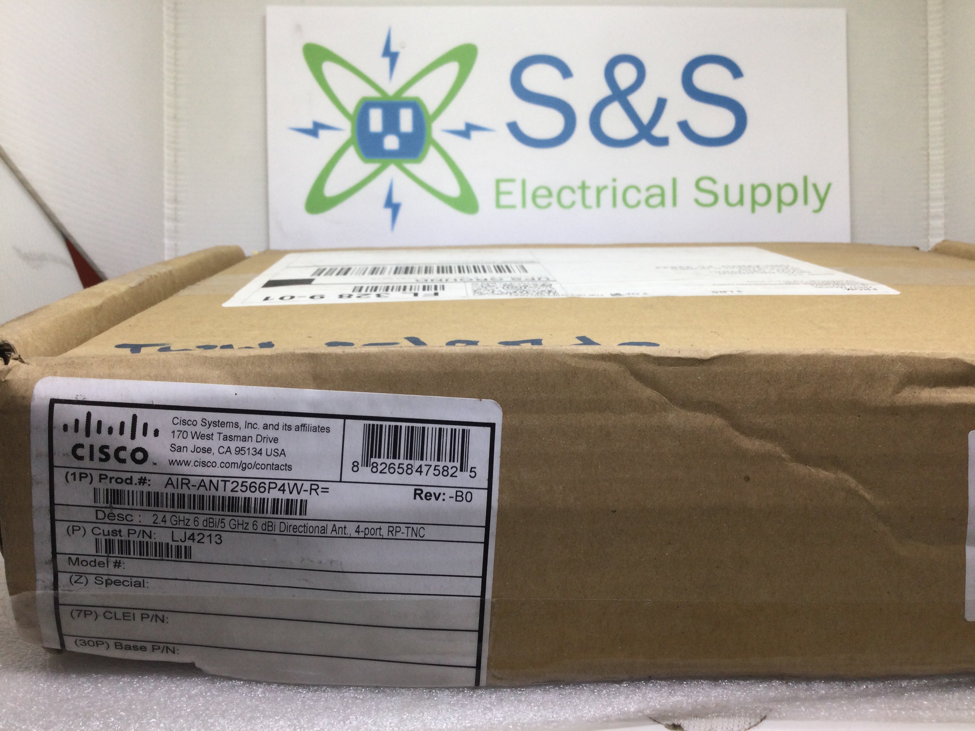 Cisco Air-Ant2566p4w-R Aironet 2.4ghz/5ghz Dbi Directional Antenna