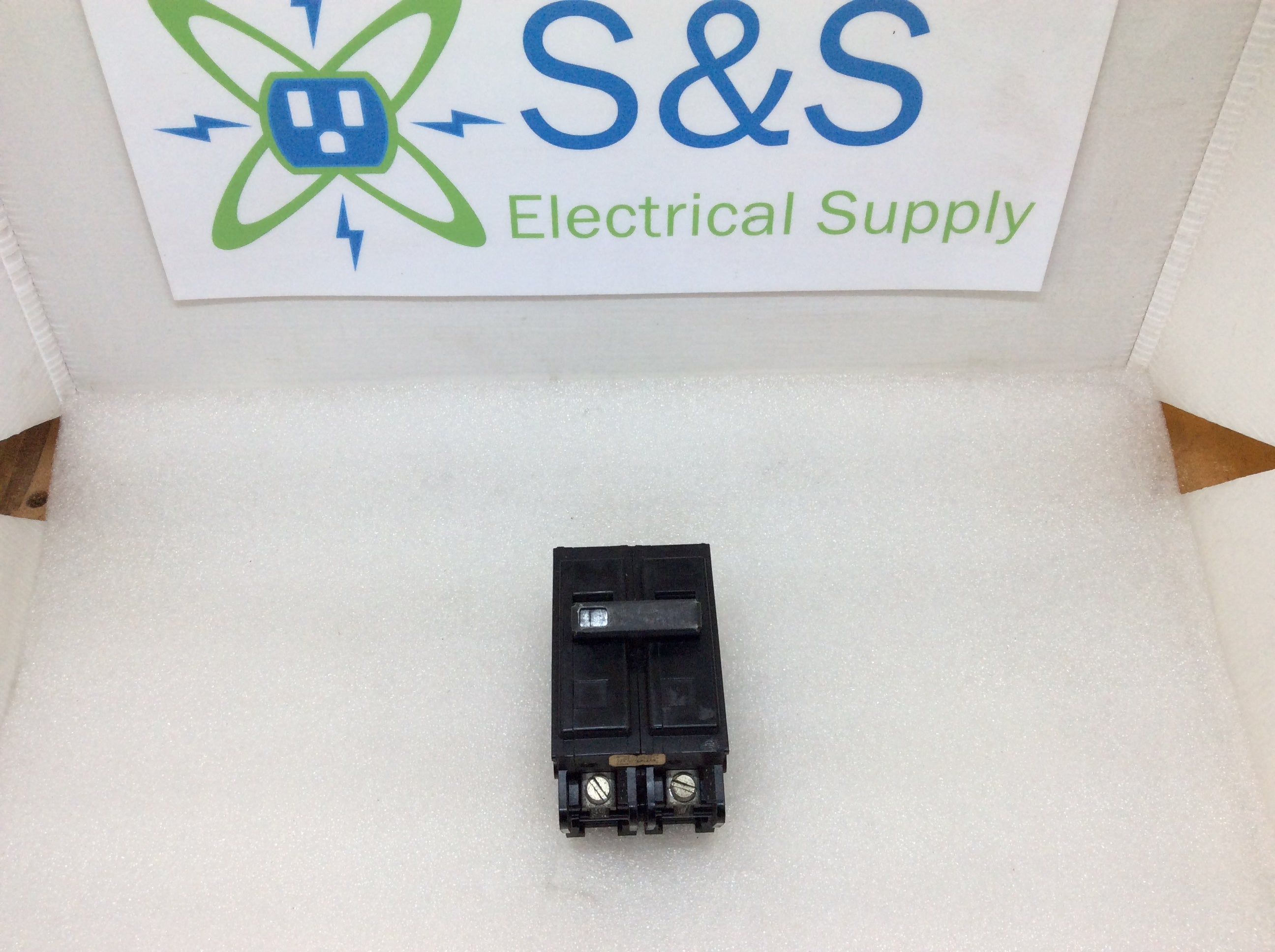 General Switch GA240 40 Amp 2 Pole 120/240V Type GA Circuit Breaker