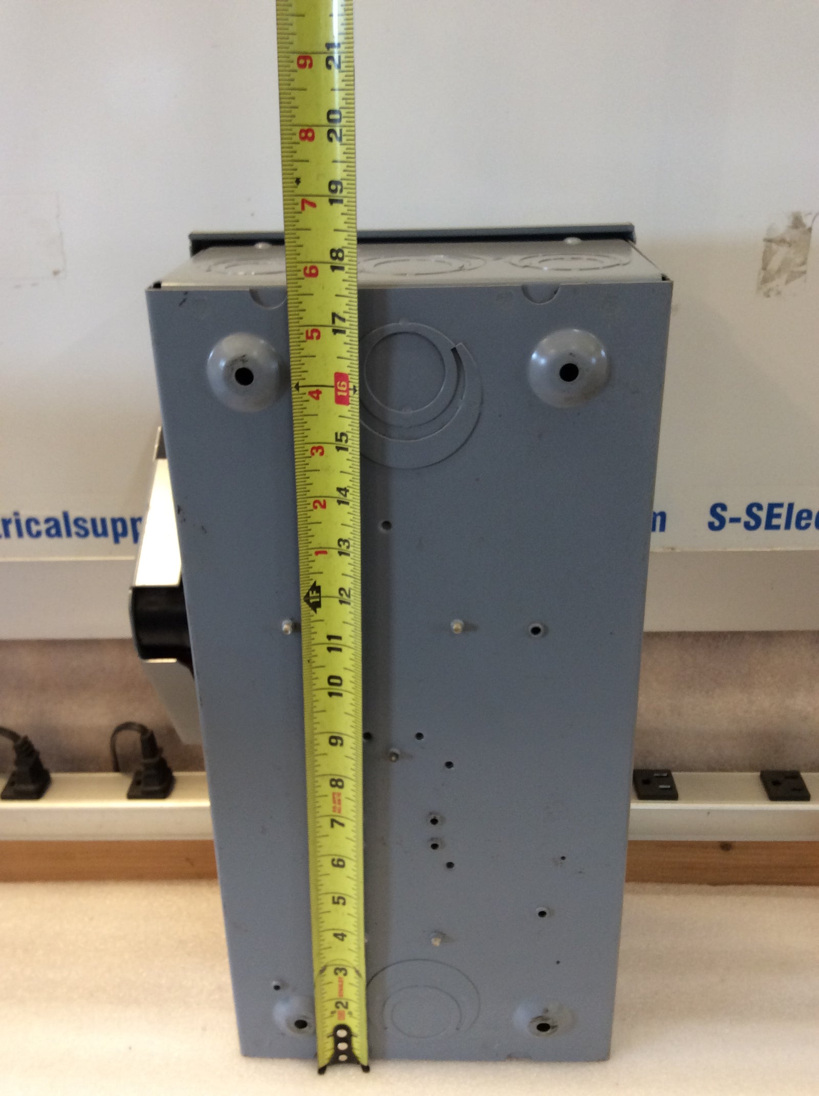 Square D H362 3 Pole 60A 600VAC Type Nema1 Enclosure Fusible Safety Sw