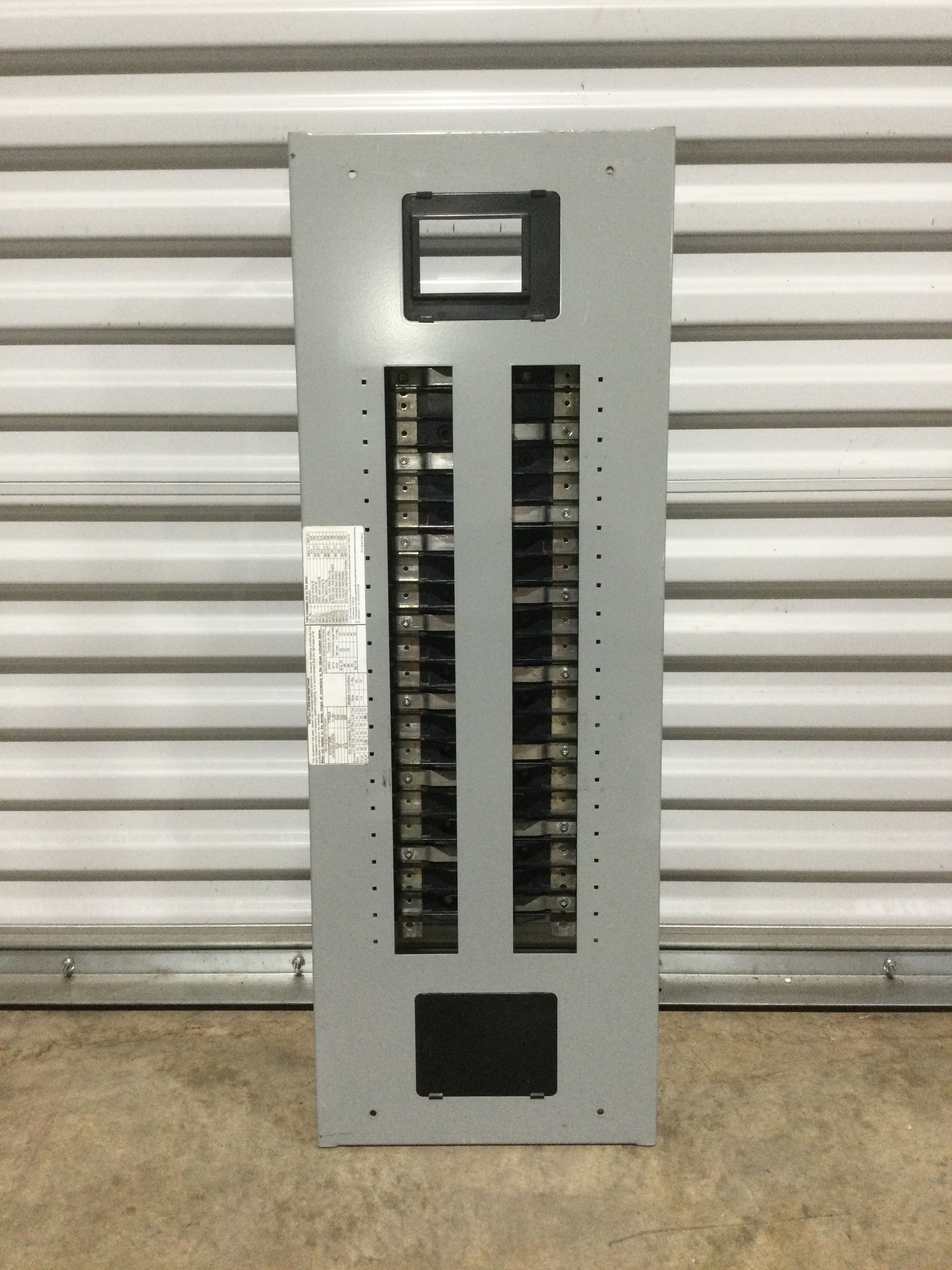 Siemens P1e42fx225cts 250a 480y/277v 3ph 4 Wire 42 Slot Breaker Panel