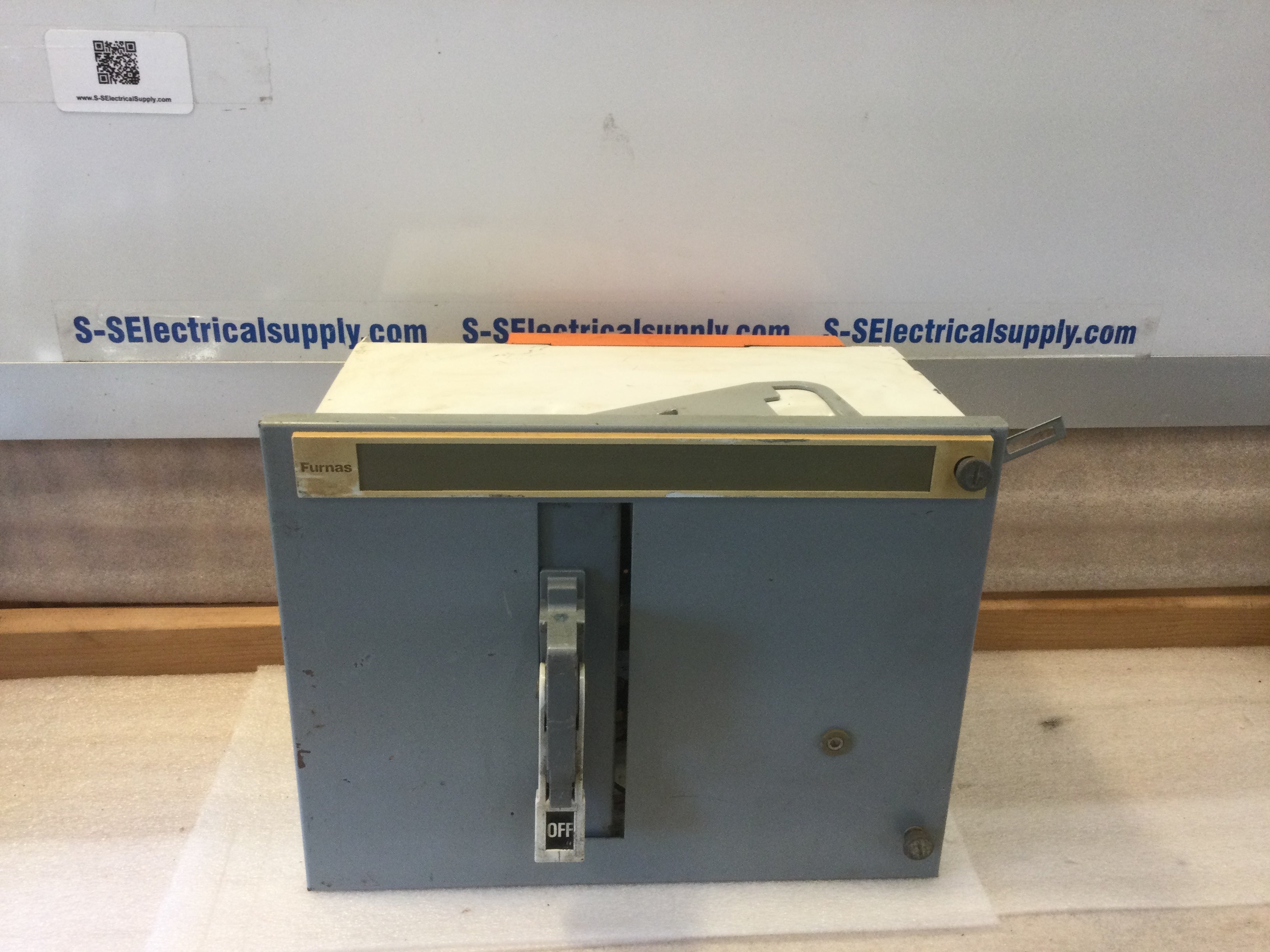 Siemens/Furnas D68247-8 Reversing Starter MCC Bucket Switch Please See