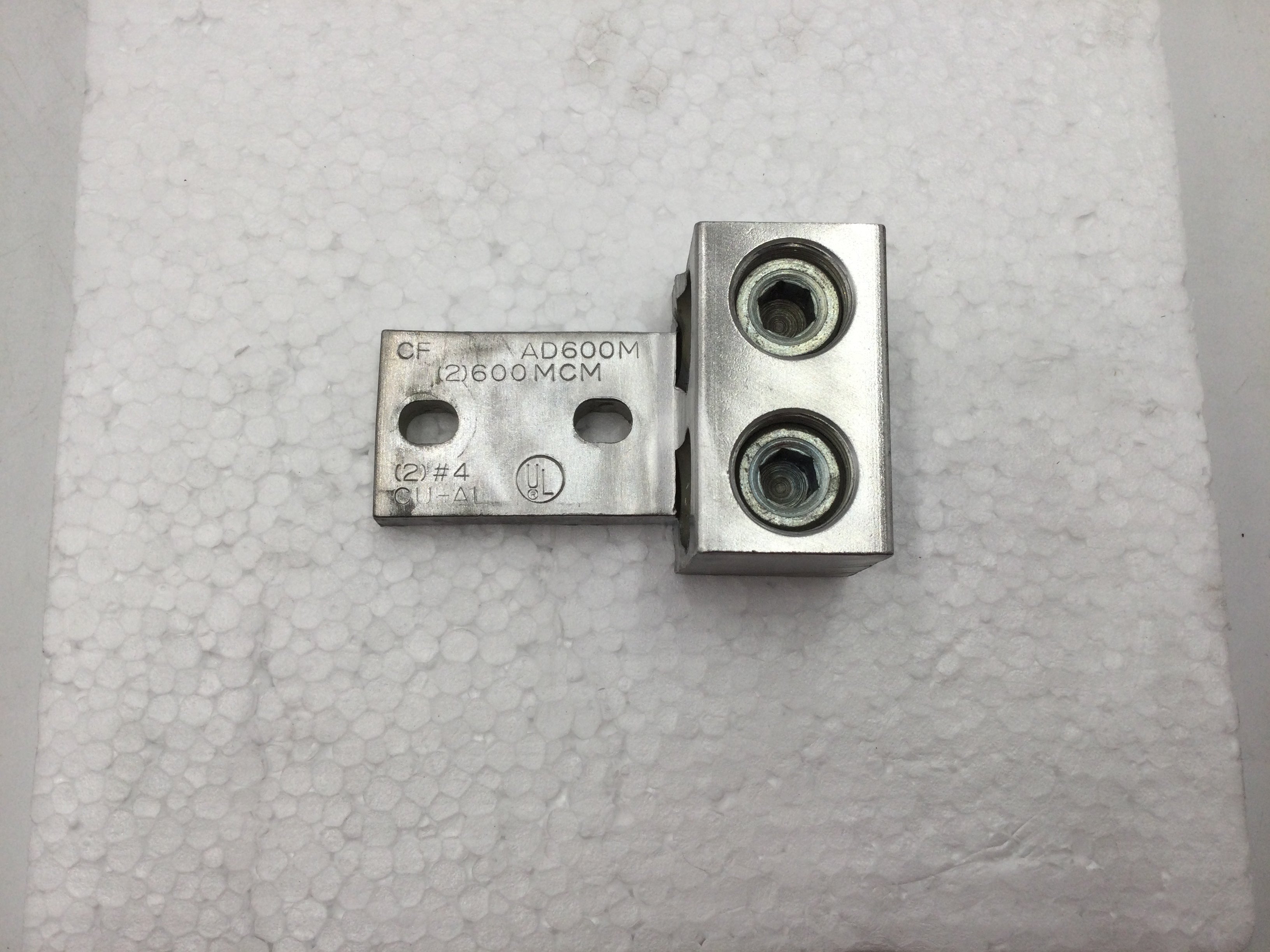 CFC AD600-M (2)600 MCM (2)#4 CU-AL Power Distribution Terminal Lug Wid