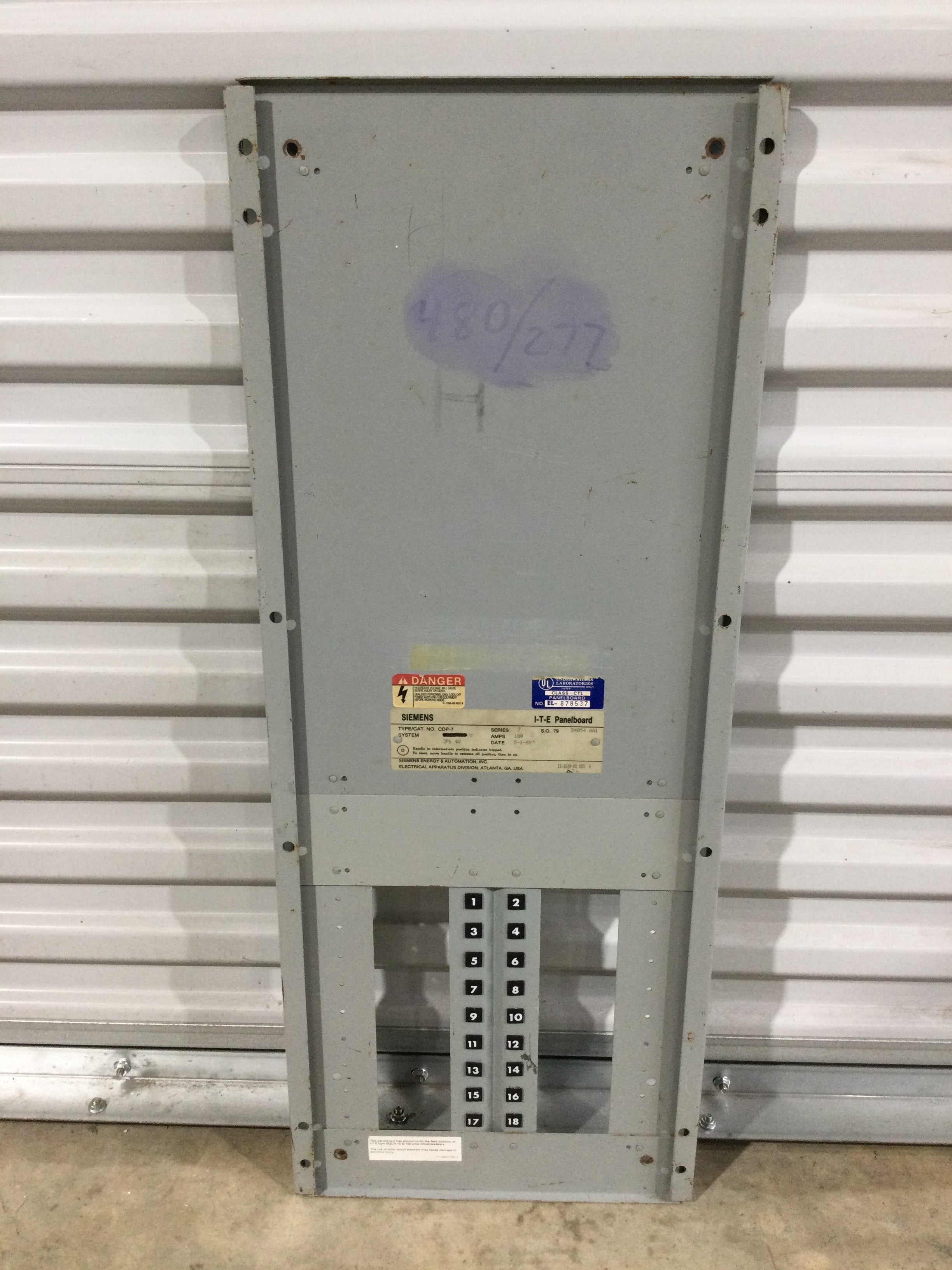 Siemens/ITE CDP-7 100 Amp Series 7 3 Phase 4 Wire Panelboard 33" x 12