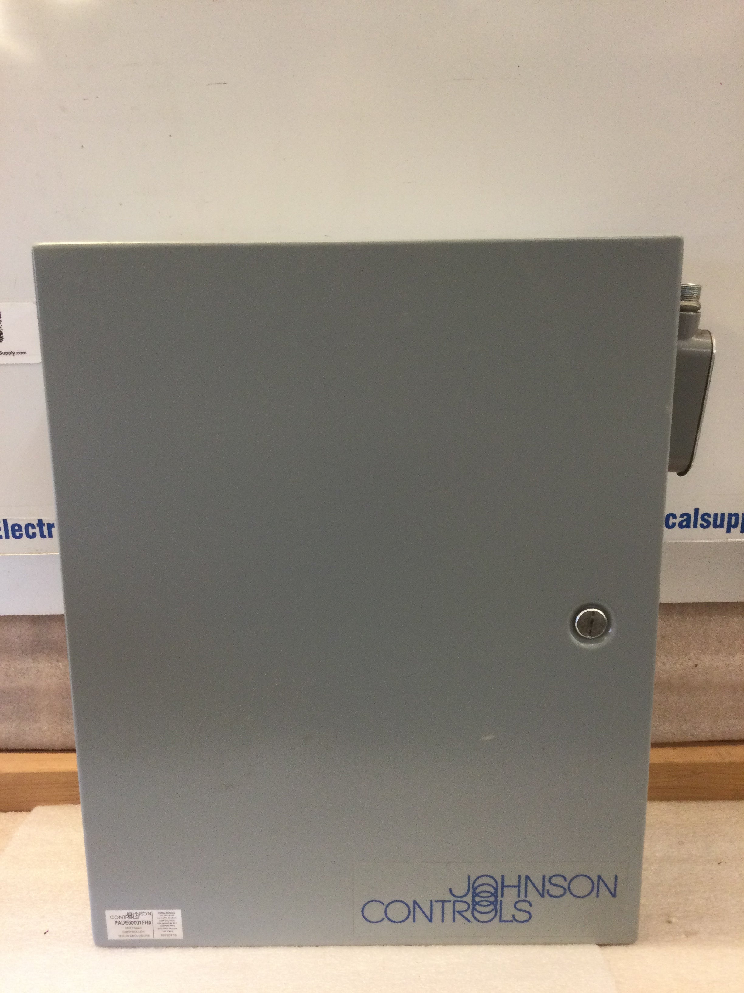 Johnson Controls PAUE00001FH0 Enclosed Industrial Control Panel AS-UNT