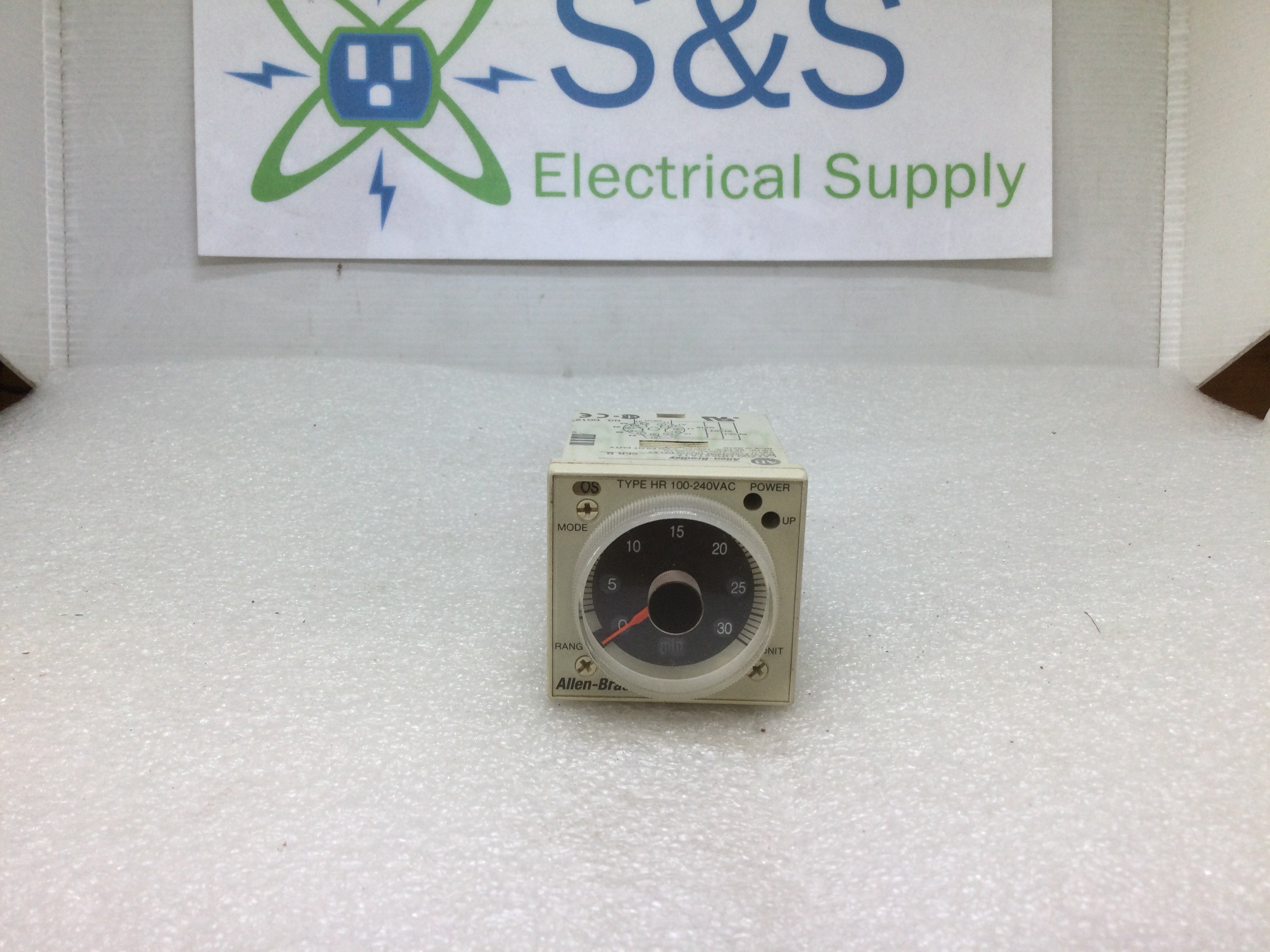 Allen-Bradley 700-HR52TA17 11 Pole Multi-Function Timing Relay Input 1