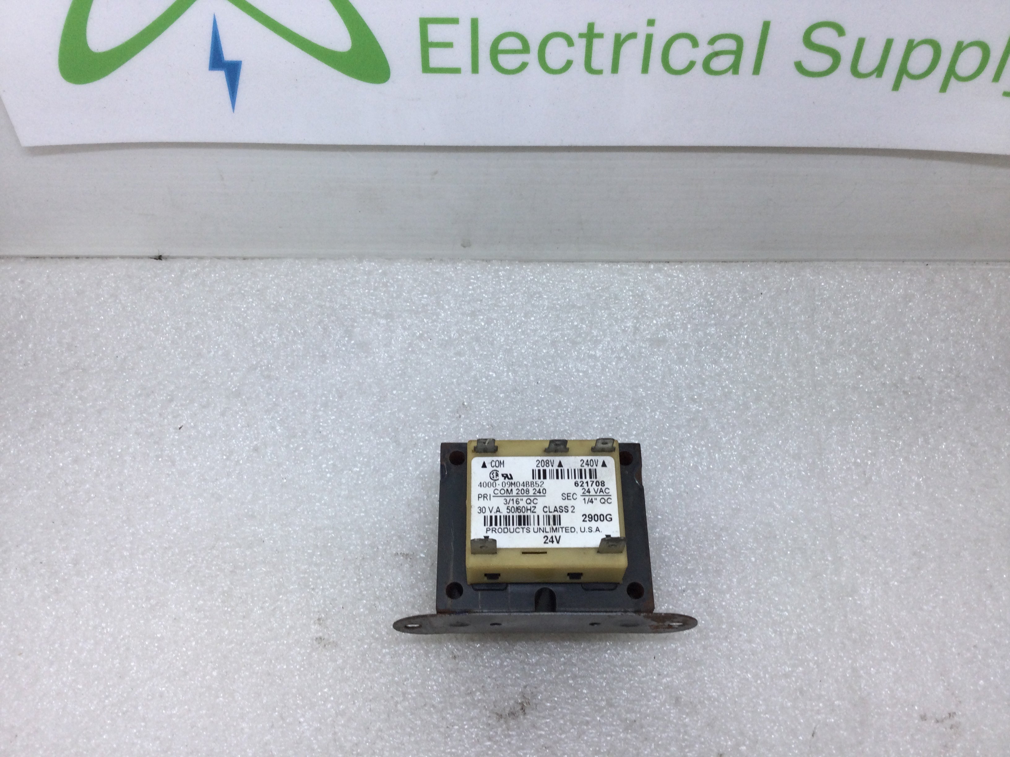 Products Unlimited/Tyco Transformer 4000-09M04BB52 24VAC - 30VA - 50/6