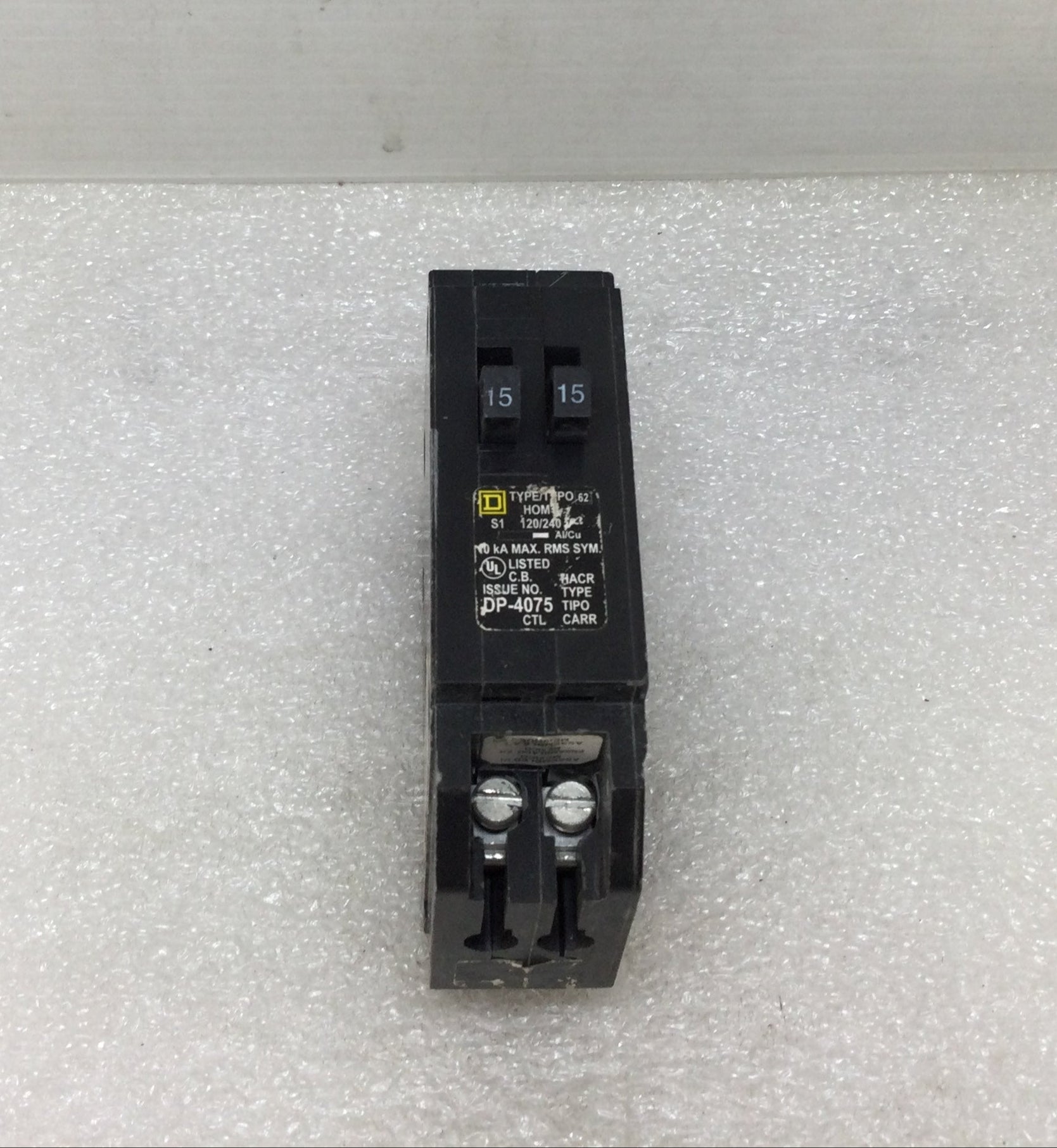 Square D HOMT1515 15 Amp 1 Pole 120/240V Tandem Circuit Breaker - Yell