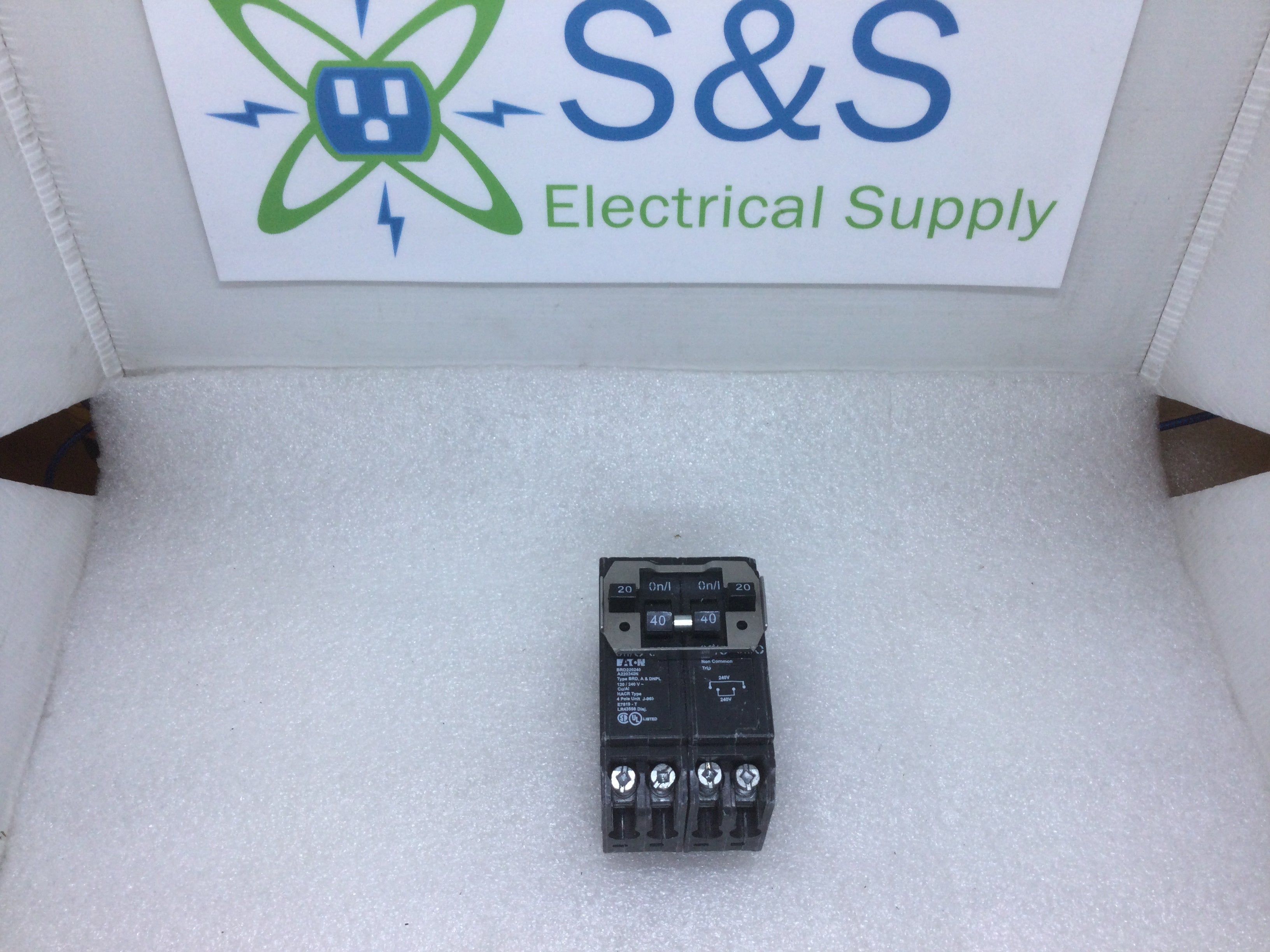 Eaton BQC220240 Type BRD 20A/40A-40A/20A 120/240VAC 2 Pole Quad Circui