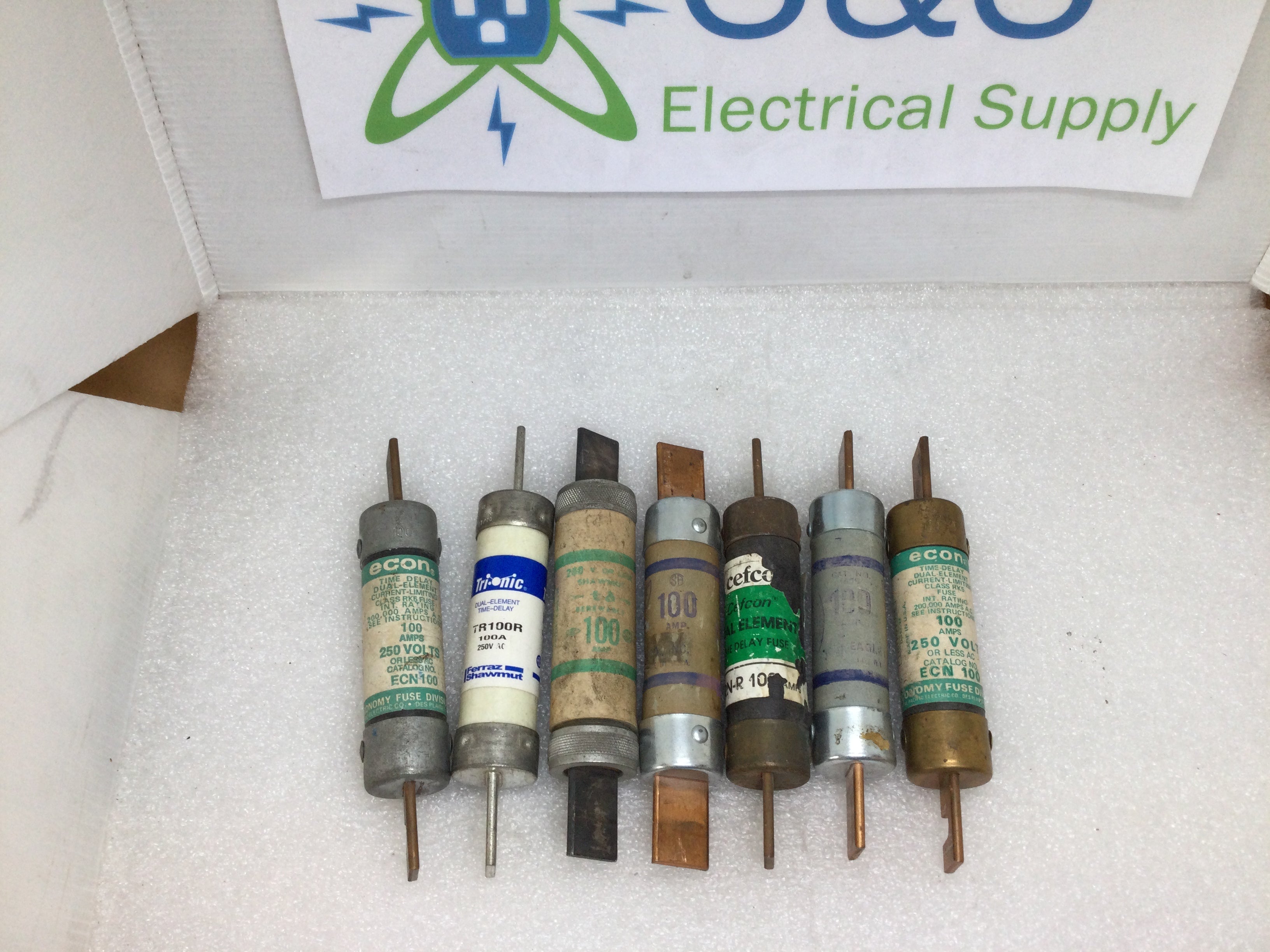 Lot Of 7 100A 250VAC Dual-Element Time-Delay Knife Blade Fuses (Assort