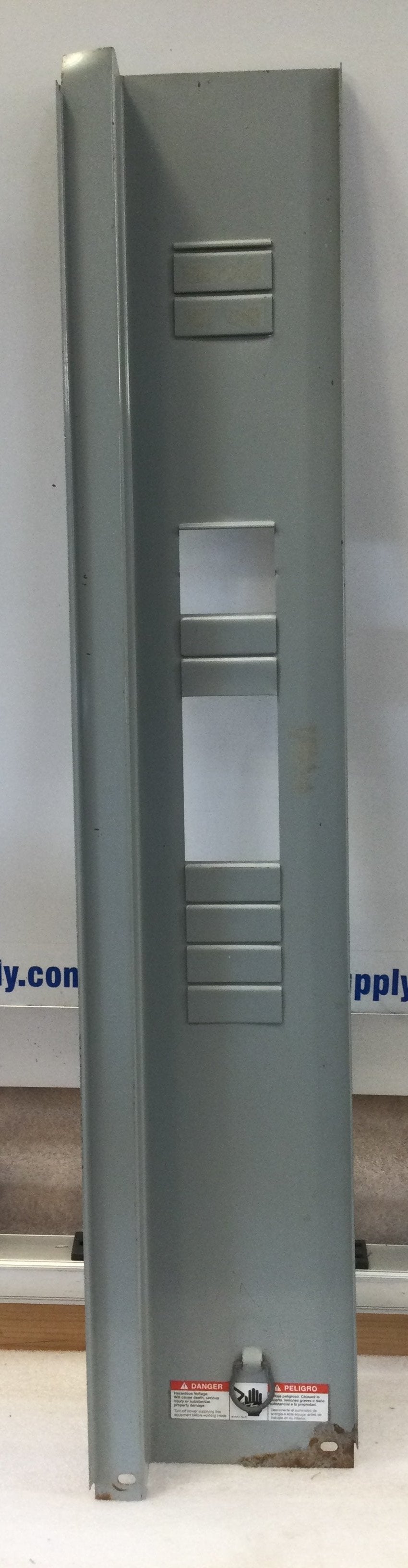 ITE/Siemens MC0816MB1150TH 150A 8 Space 120/240V Dead Front 33 3/4" x