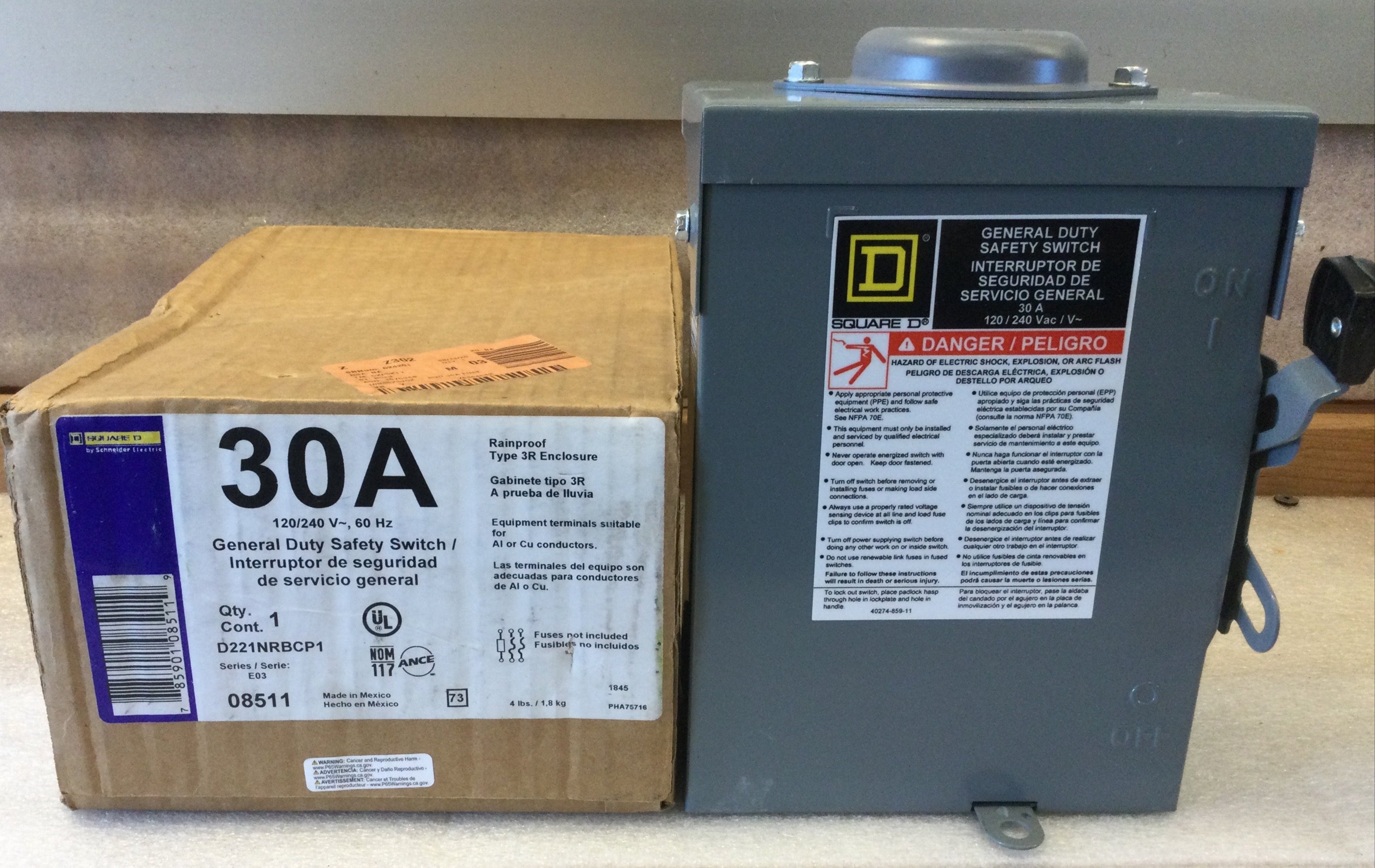 Square D D221NRB 30 Amp 120/240V General Duty Safety Switch