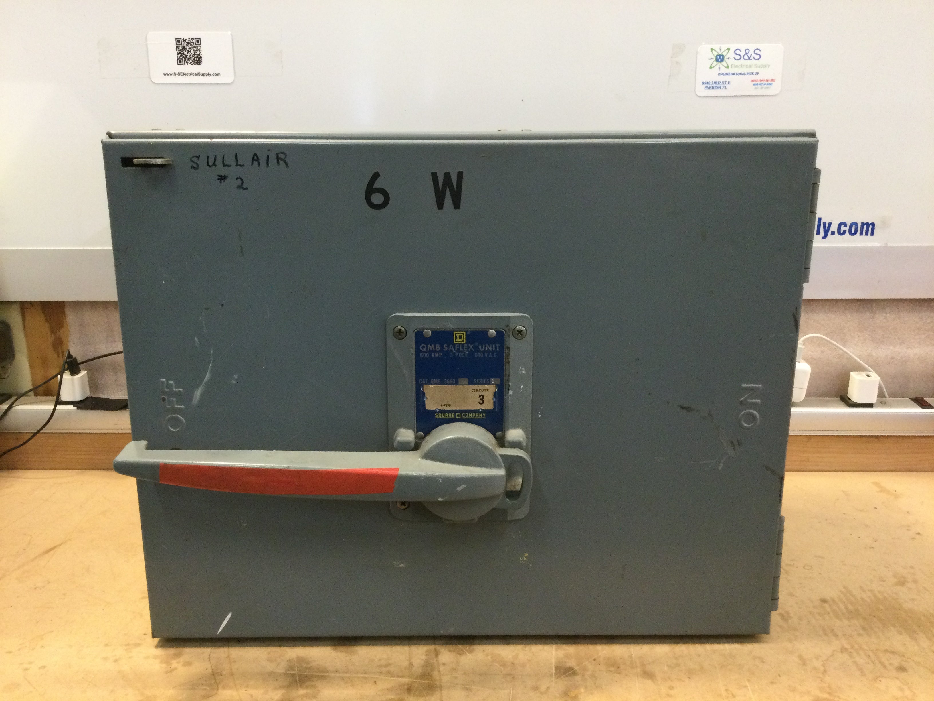 Square D Qmb Qmb3660 600 Amp 3 Pole Series 1 Fusible Saflex Unit Panel