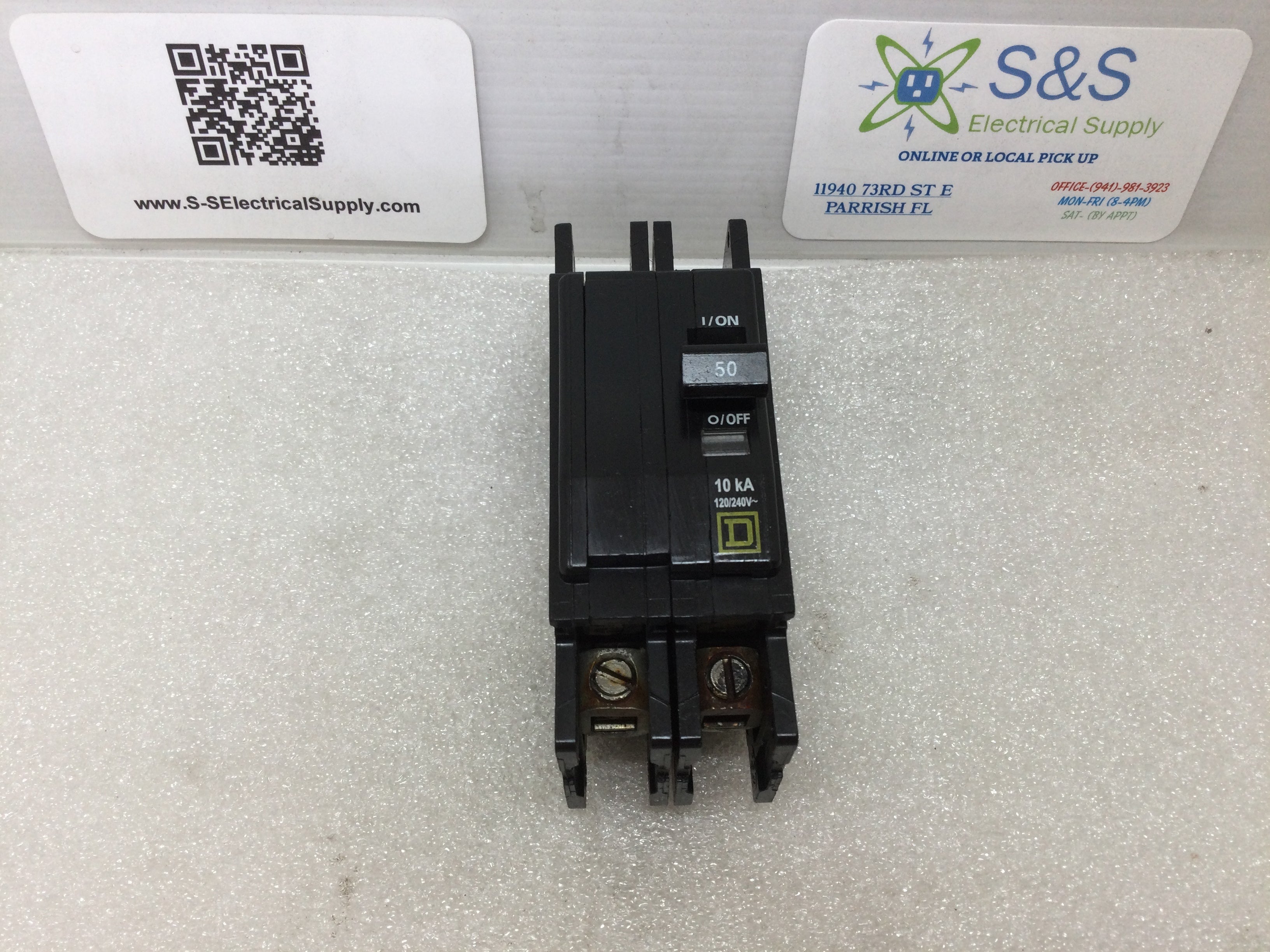 Square D QOU250 50 Amp 2 Pole 240V Circuit Breaker w/Din Rail