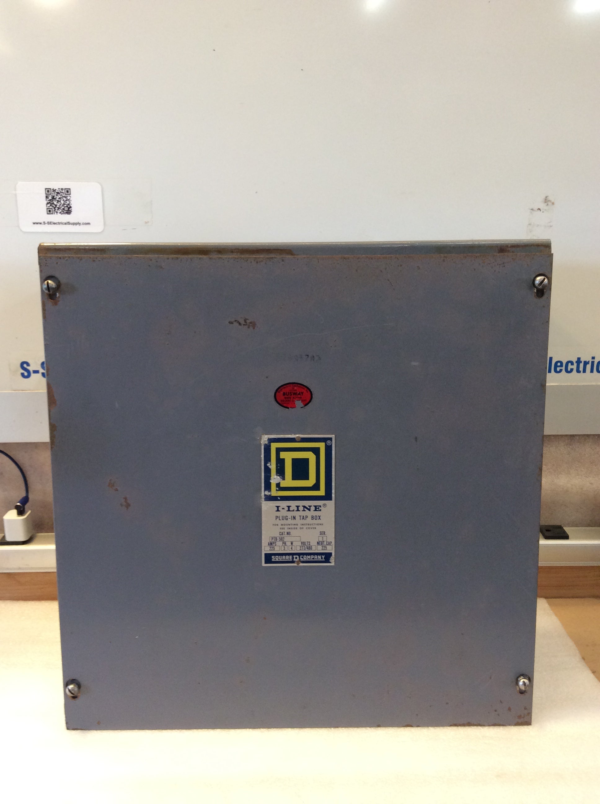 Square D PTB-502 Busway Tap Box Bus-Plug 3Ph 225A 277/480VAC Plug-In T