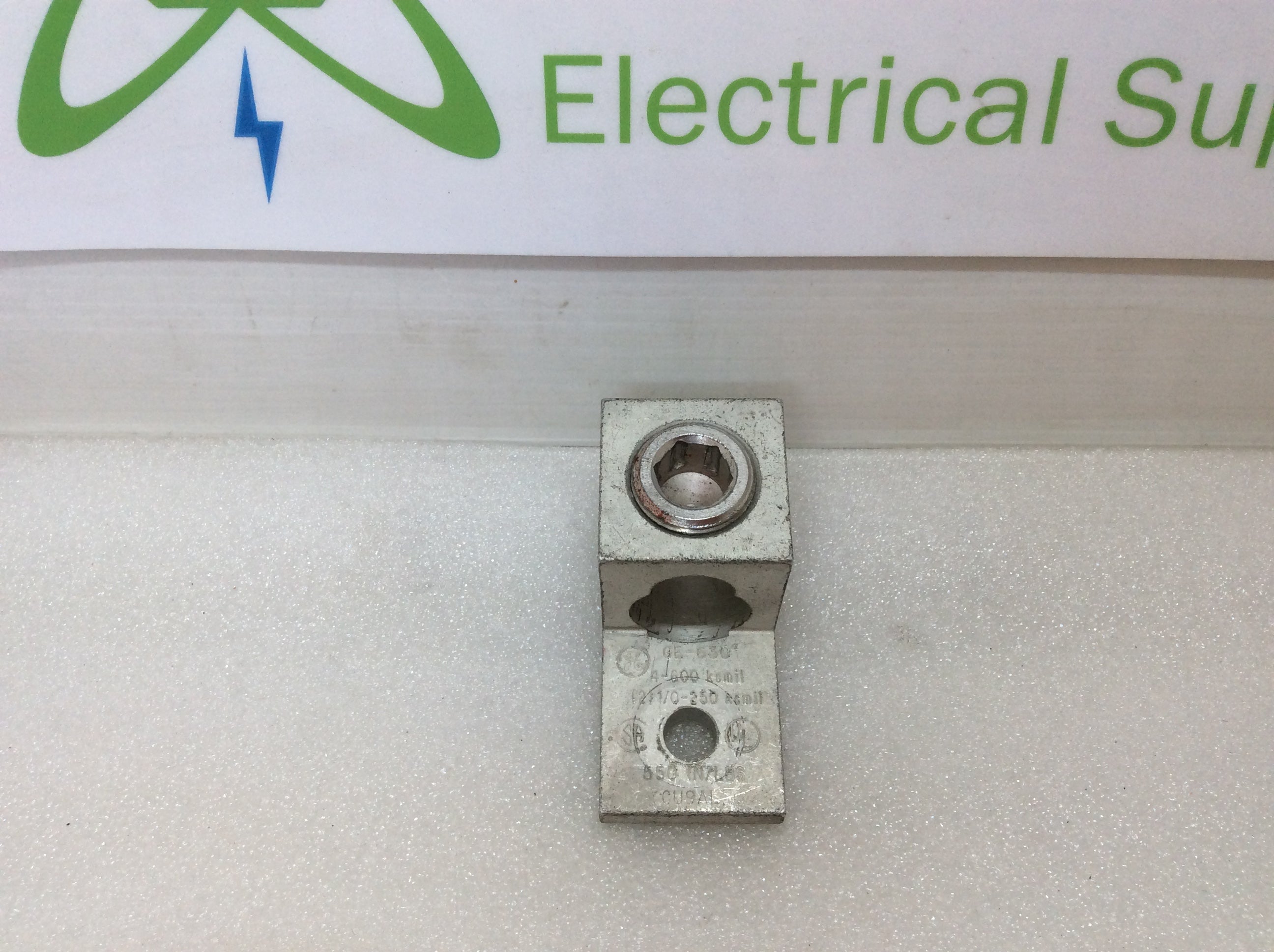 General Electric GE-630 #4-#600kcmil (2)1/0-250kcmil Lug Kit 2 3/4 x 1