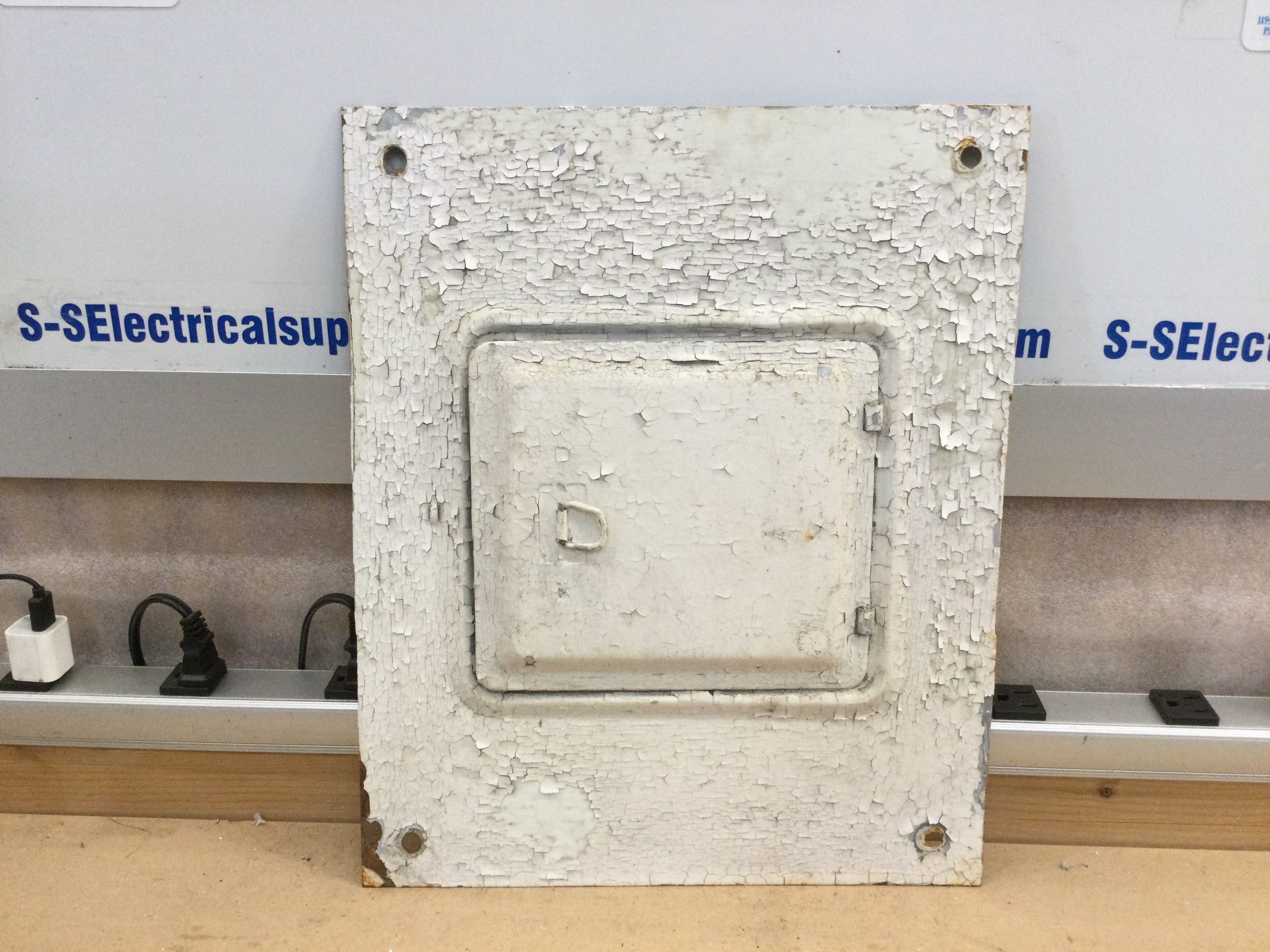 Square D Main Panel Board QOC 12 12 Spaces 120/240vac QO Load Center