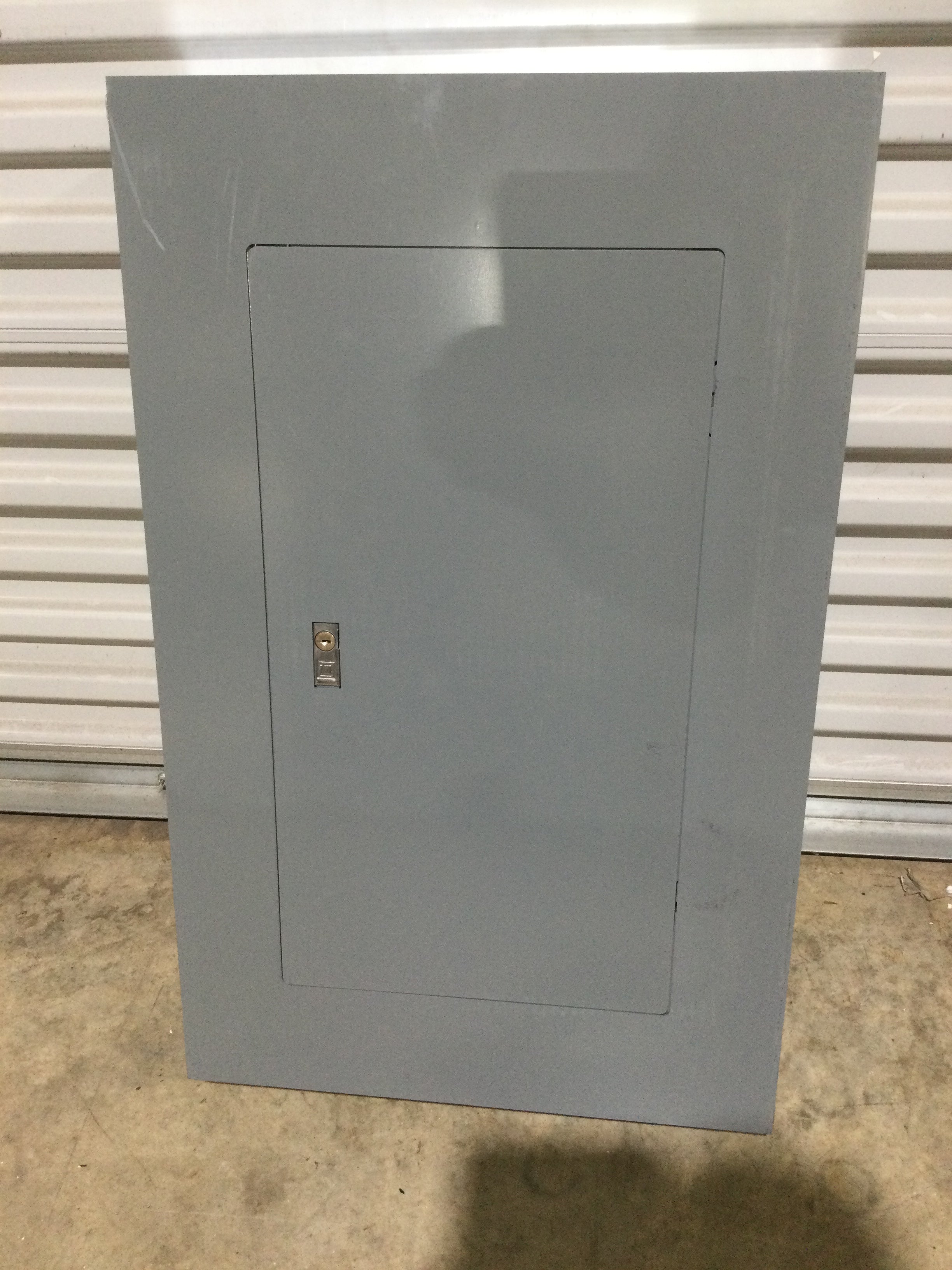 Square D NQOB NQ302L2C MLO Panelboard 225 Amp 208y/120v 3 Phase 4 Wire