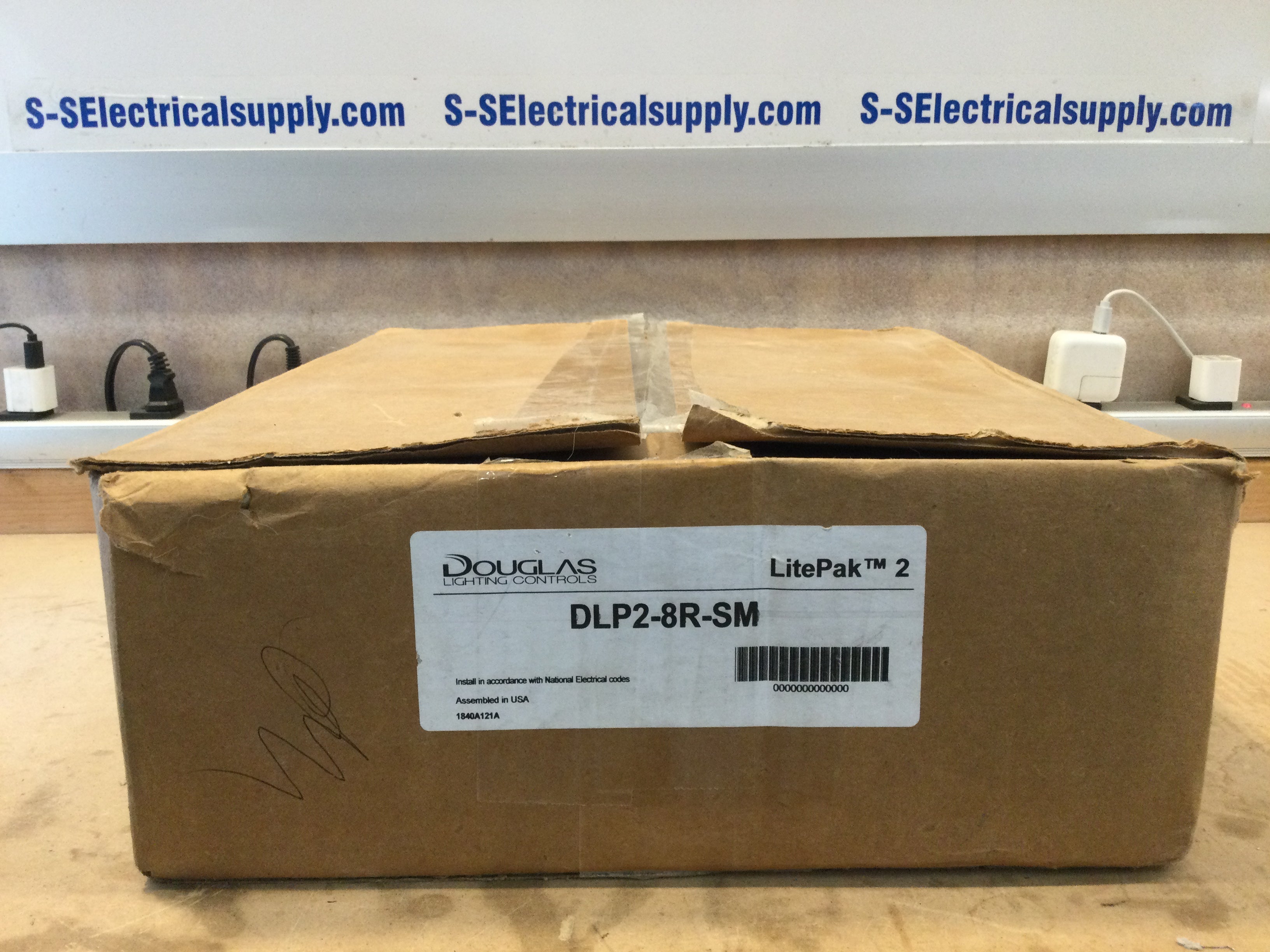 Douglas Lighting Controls Dlp2-8r-Sm 120/277v 14ka