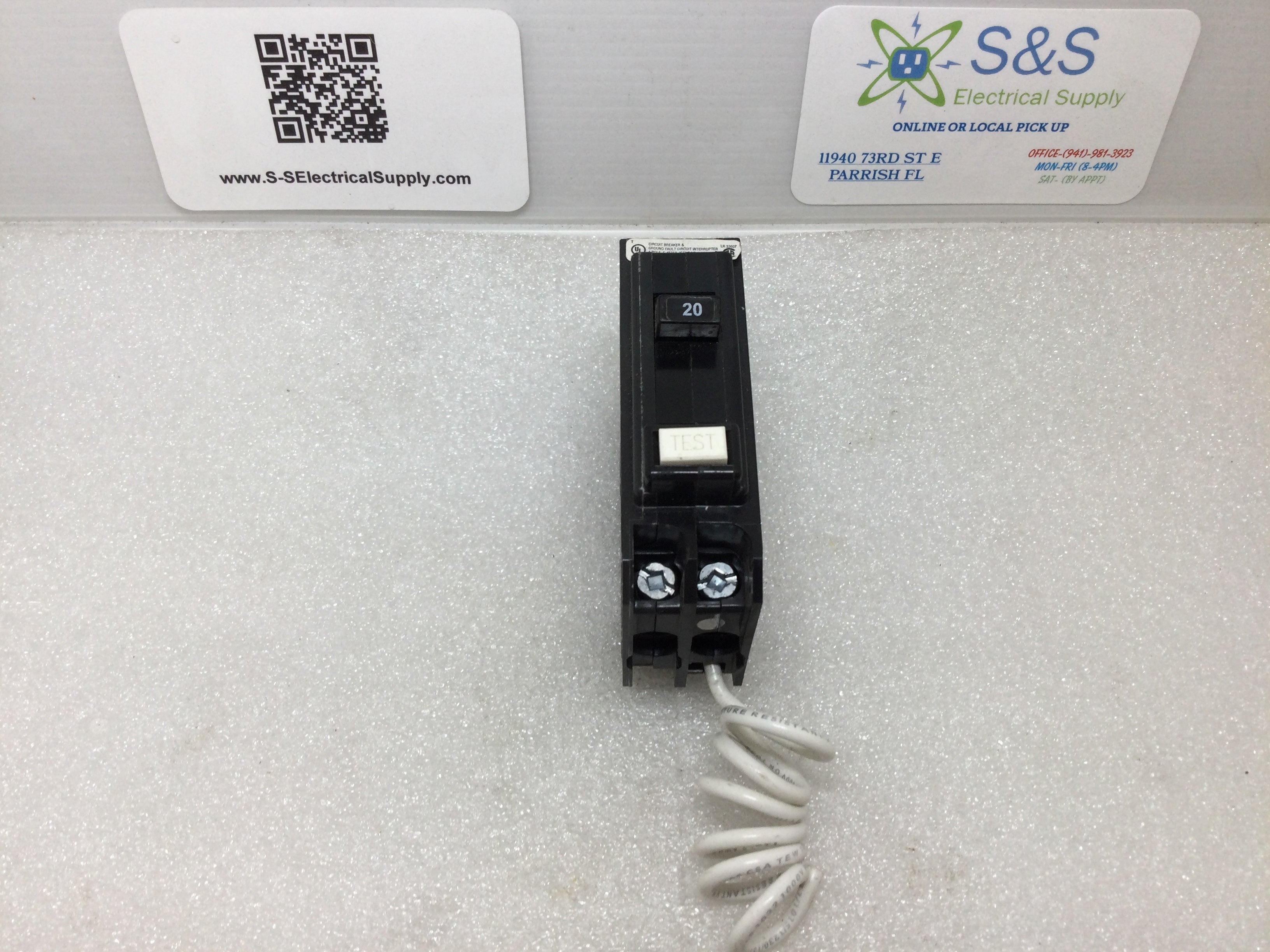 Eaton/Cutler-Hammer GFTCB120 20 Amp 120/240v 1 Pole Ground Fault Circu