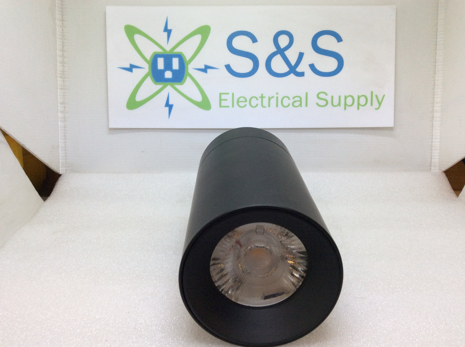 LF Illumination TZA01CJ19C9230MD11BB 1021 22W LED 120V 60Hz 280mA Max